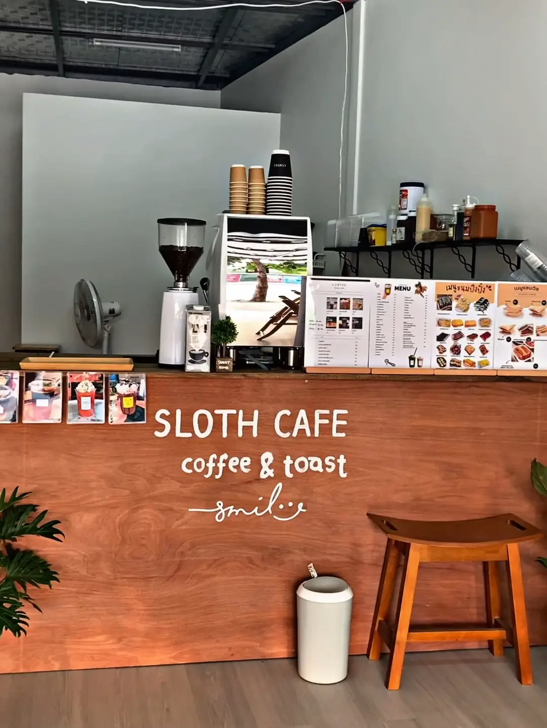 Sloth cafe สาขาสุขาภิบาล2 | วิดีโอที่เผยแพร่โดย Ployprakai | Lemon8