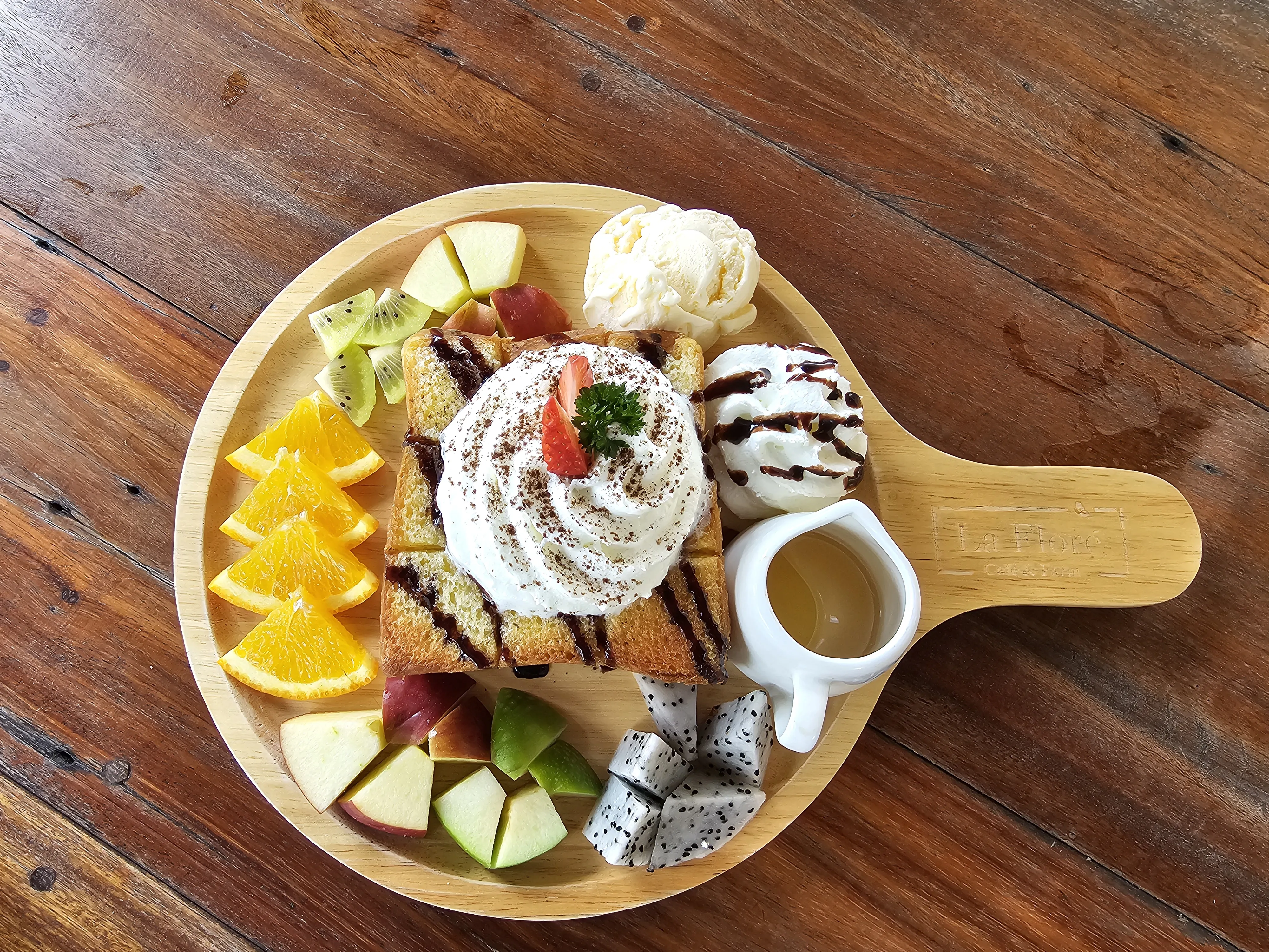 รีวิว La floré café | แกลเลอรีที่โพสต์โดย Pattarawadee Ki | Lemon8