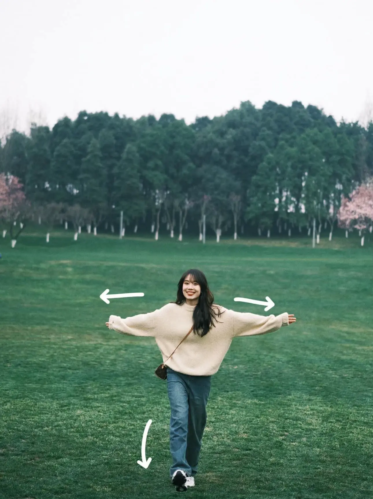 เทคนิคท่าโพสถ่ายรูปง่ายๆ 📸 | แกลเลอรีที่โพสต์โดย QuenTin Peel | Lemon8