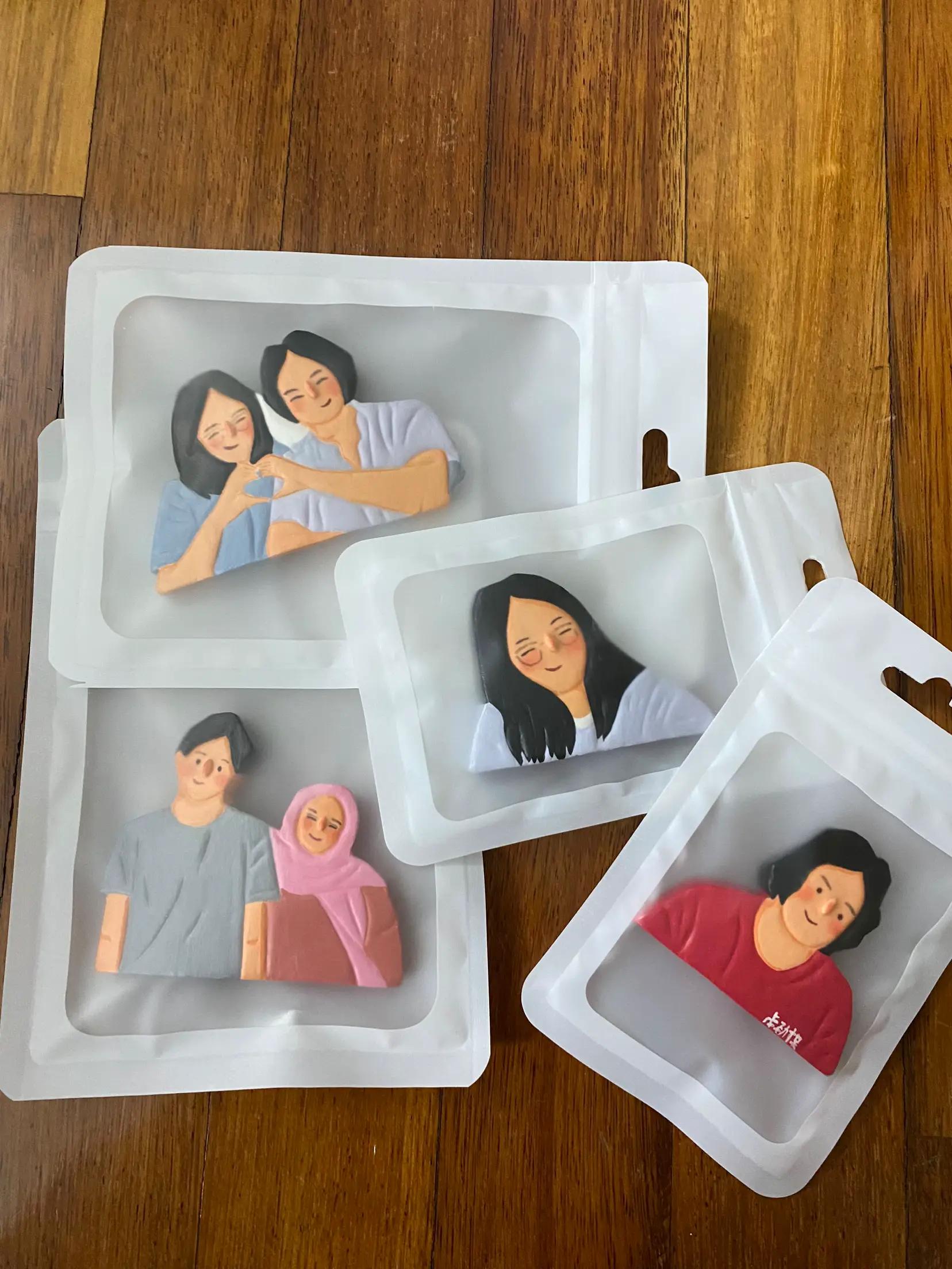 Clay portrait magnet | Galeri disiarkan oleh CC | Lemon8
