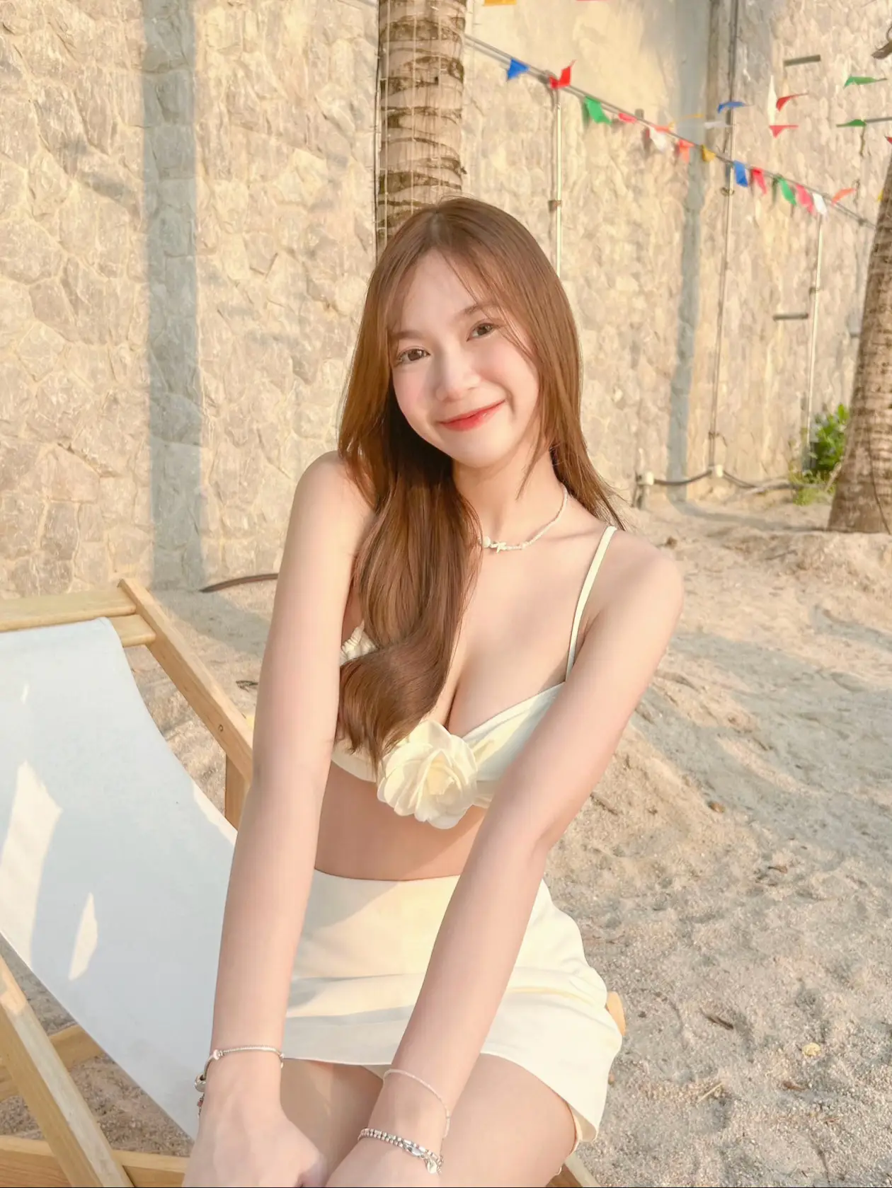 Beach outfit🏝️🏄🏻‍♀️ ป้ายยาbikini | แกลเลอรีที่โพสต์โดย sun | Lemon8