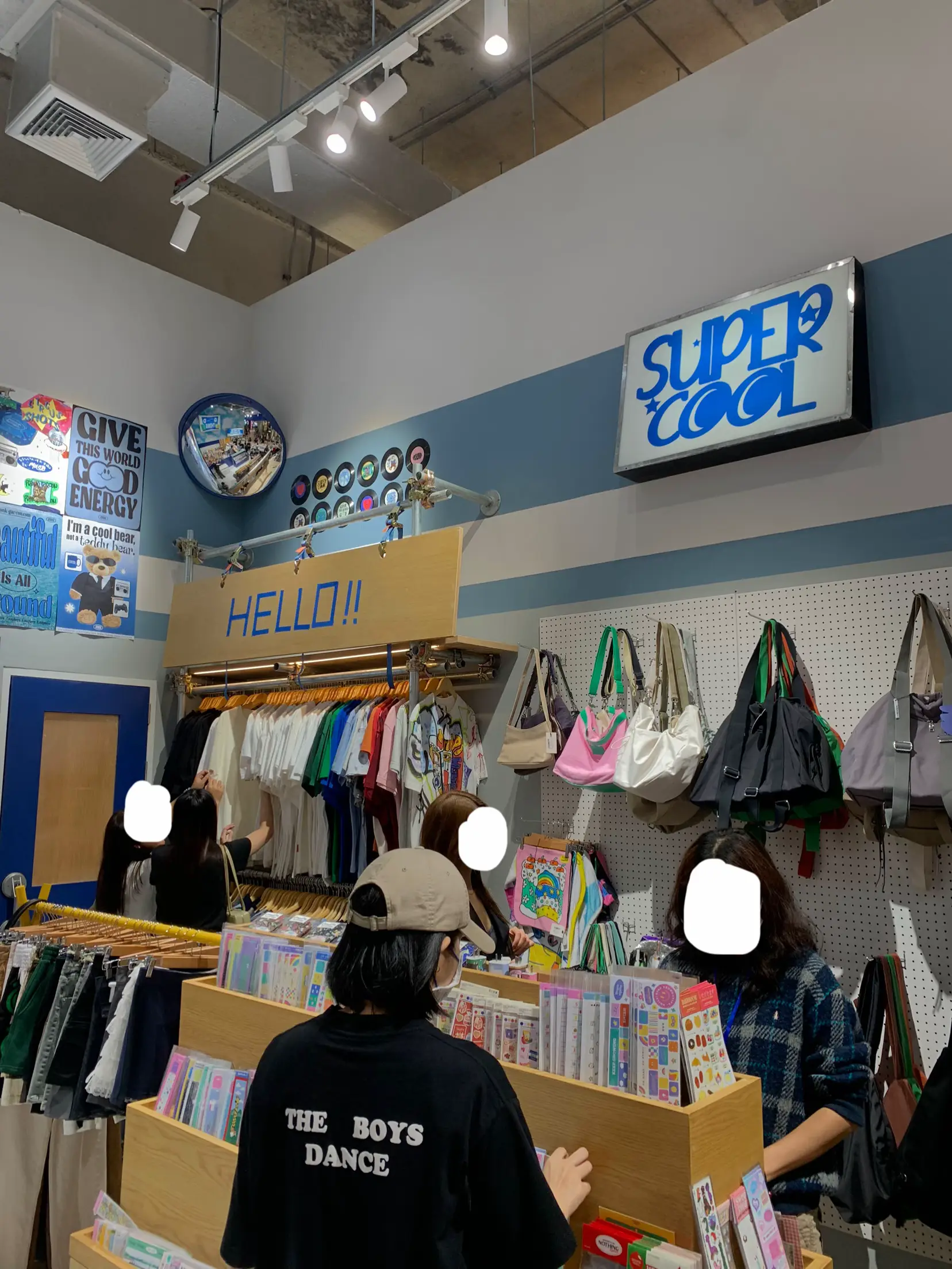 Frank Garçonที่ Emsphere ก็มีนะ | แกลเลอรีที่โพสต์โดย balen | Lemon8