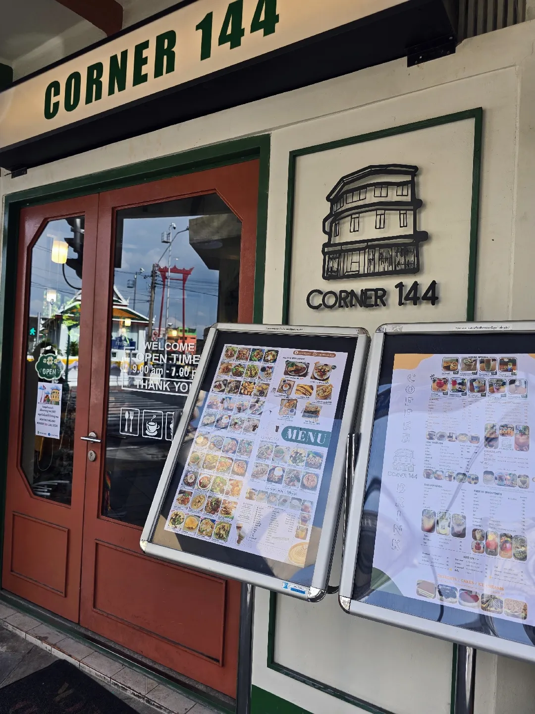 คาเฟ่ใกล้วัดสุทัศน์ เสาชิงช้า ต้องที่นี่เลย☕️🍰 | แกลเลอรีที่โพสต์โดย im ...