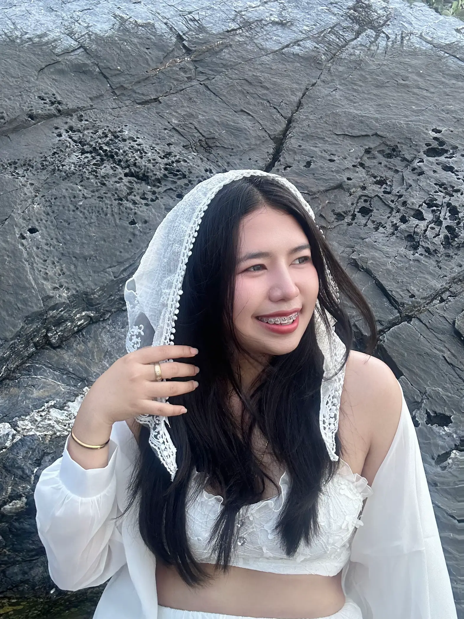 OOTD ทะเลแบบไม่ใส่บิกินี่🏝 | แกลเลอรีที่โพสต์โดย Mymus_ss | Lemon8