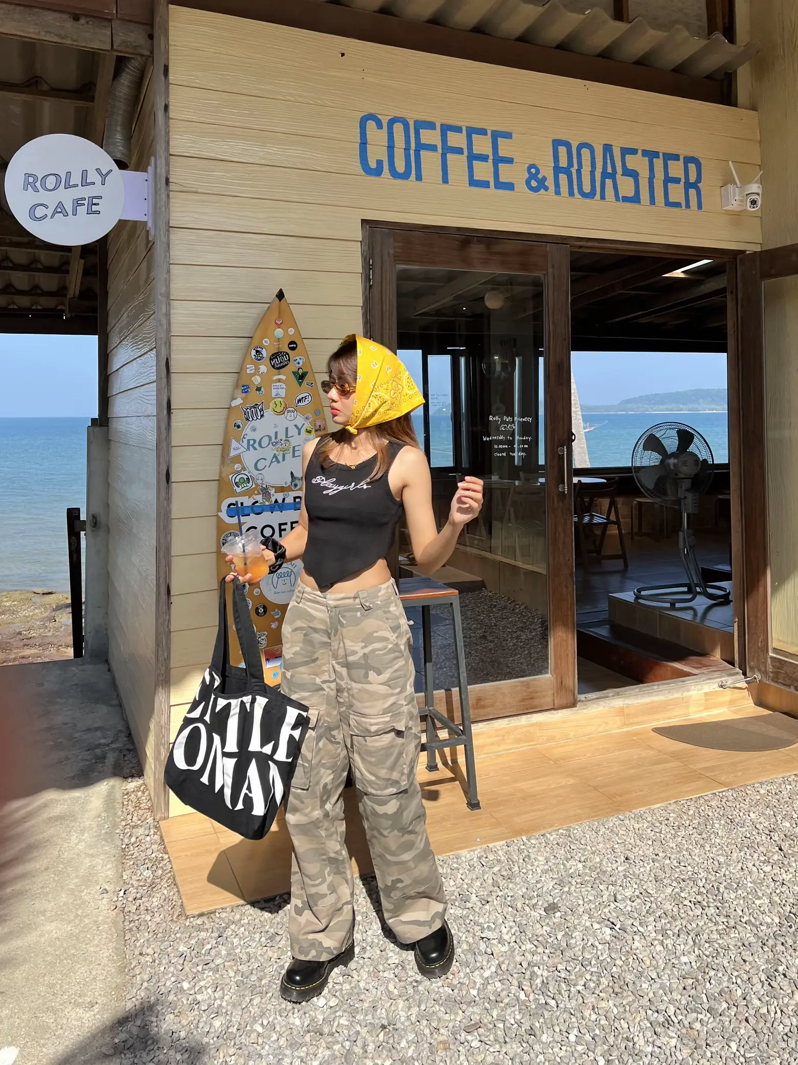 🍋Rolly cafe 📍มุมถ่ายรูปสุดปัง📸 | แกลเลอรีที่โพสต์โดย SuNicksa | Lemon8