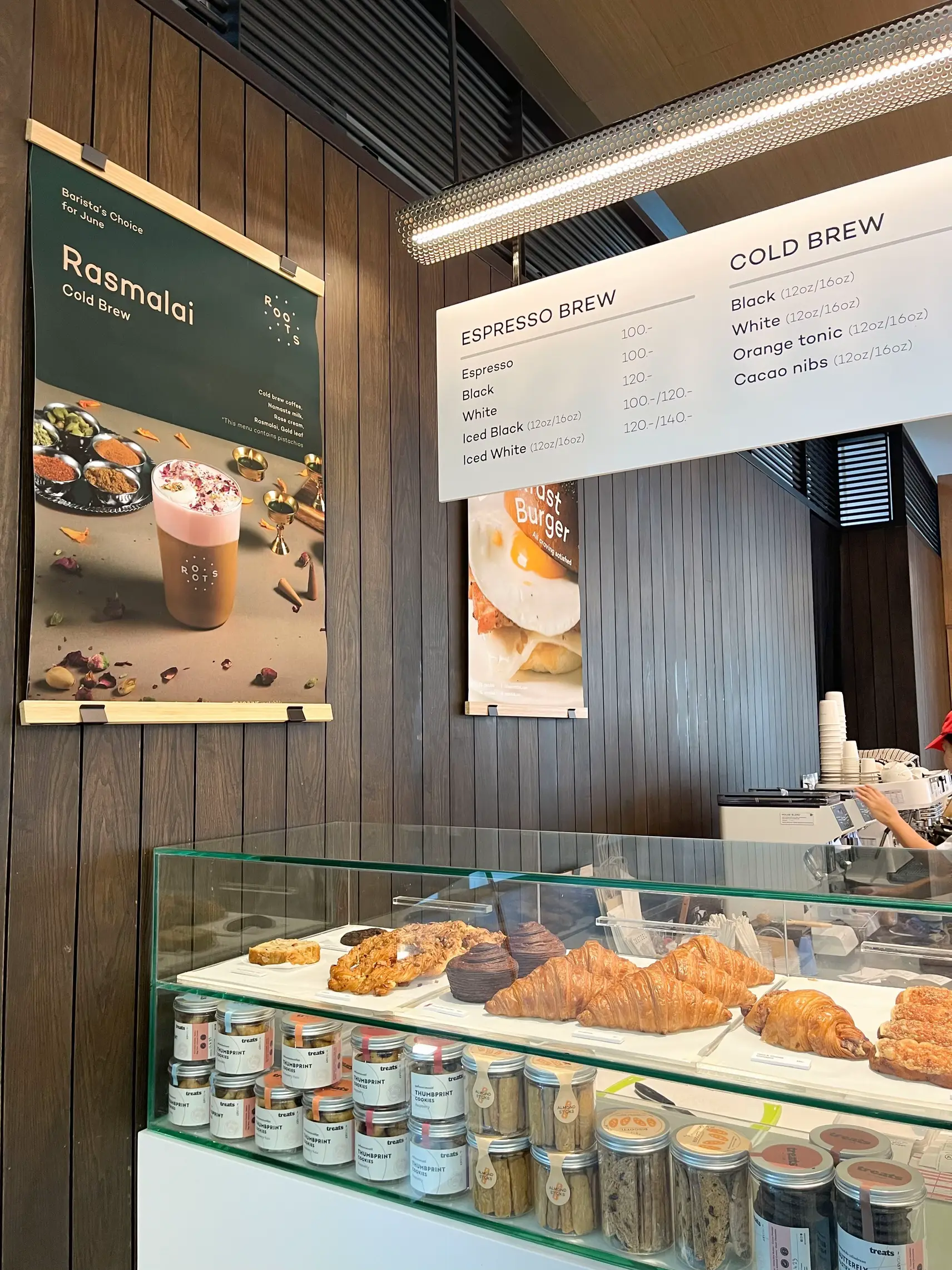 Roots at Bitec | แกลเลอรีที่โพสต์โดย จีนพากิน😋 | Lemon8