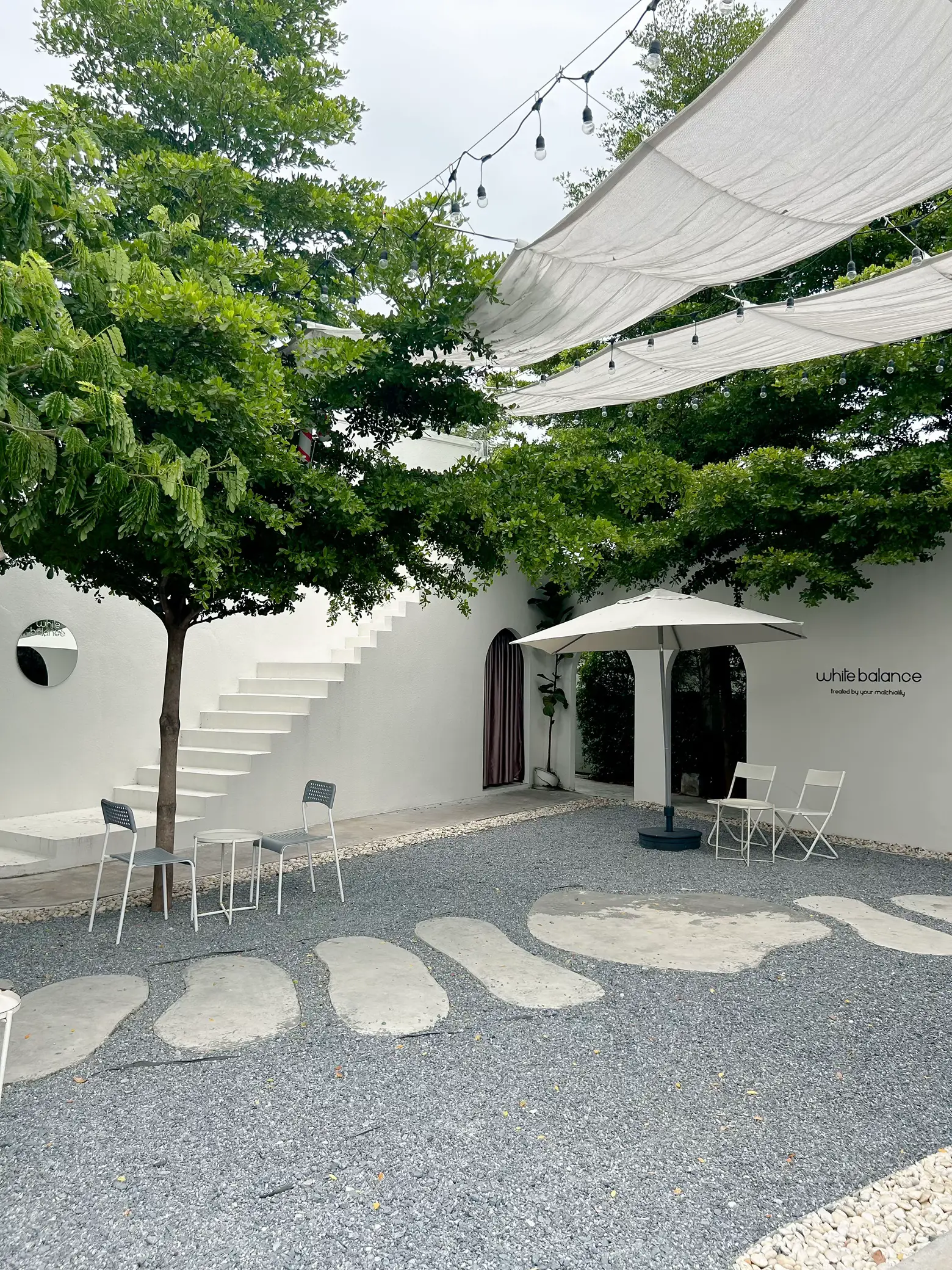 White balance cafe | แกลเลอรีที่โพสต์โดย aaew.xx | Lemon8