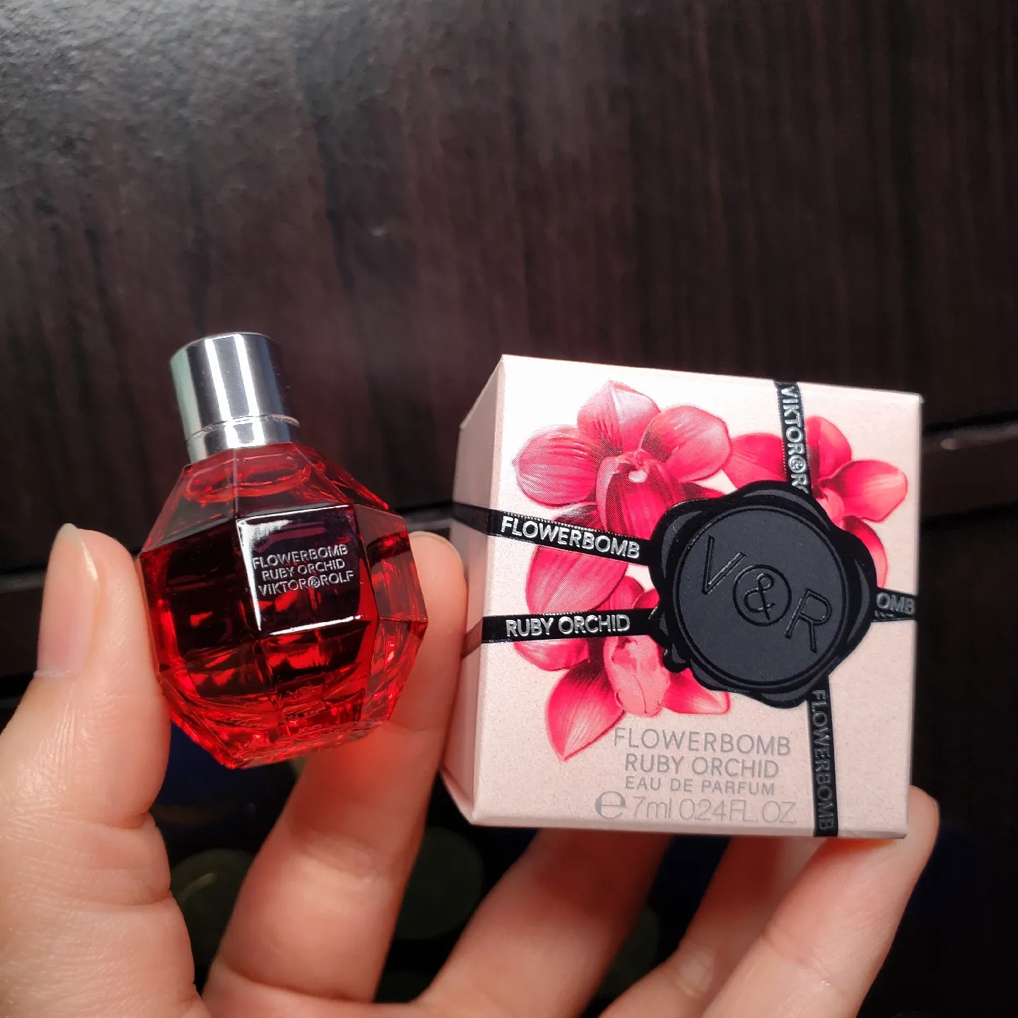 น้ำหอม เซ๊ะซี่แต่น่ารัก🍷 | แกลเลอรีที่โพสต์โดย Zisu Da | Lemon8