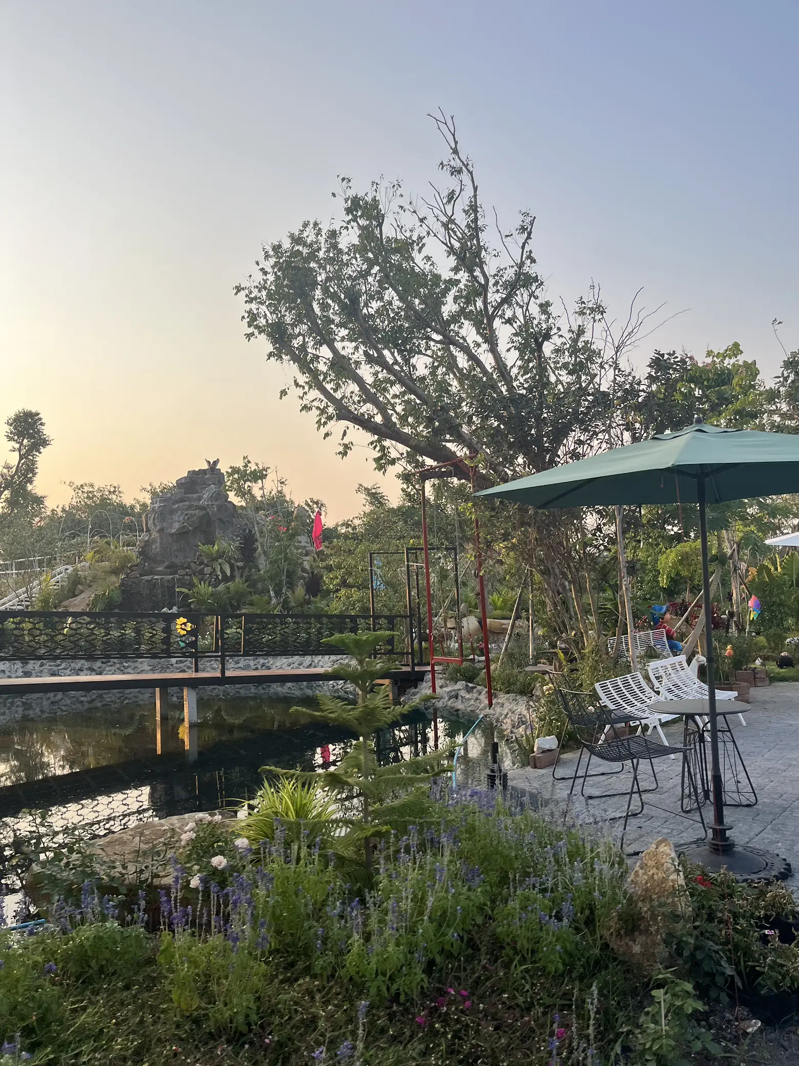 SICHA Café & Bistro @ Lopburi | แกลเลอรีที่โพสต์โดย Chananut | Lemon8