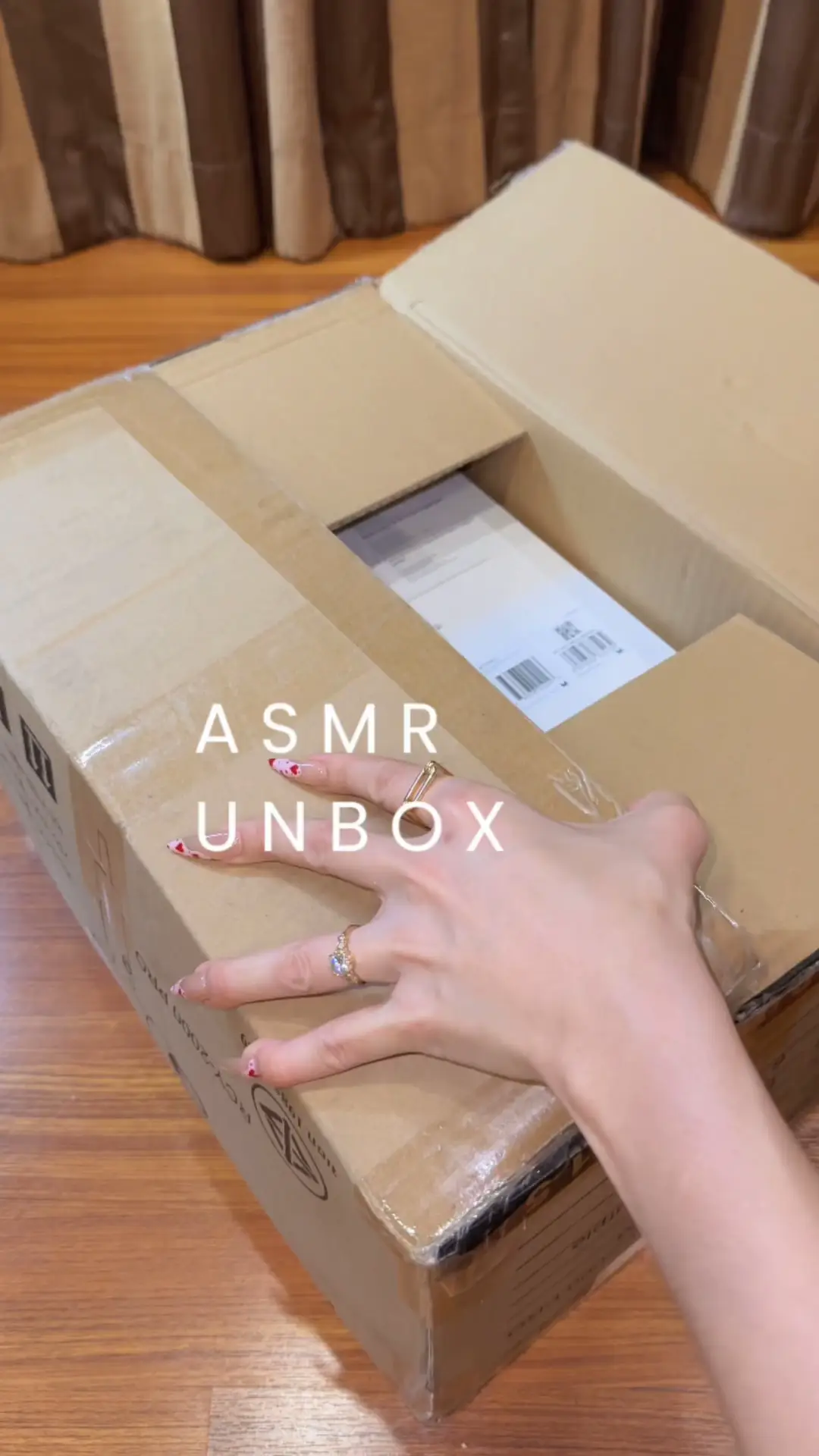 ASMR UNBOX 📦 | วิดีโอที่เผยแพร่โดย MYNSTER 💋 | Lemon8