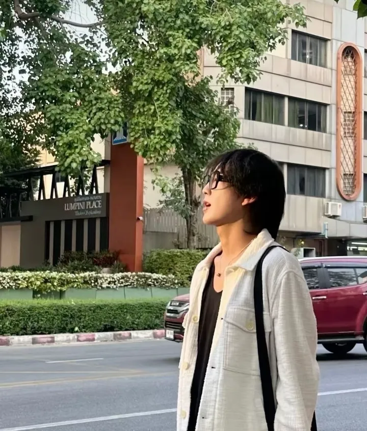 แจกรูปโปรไฟล์ ฮาร์ท BUS | แกลเลอรีที่โพสต์โดย Nichaphat แก้ม | Lemon8