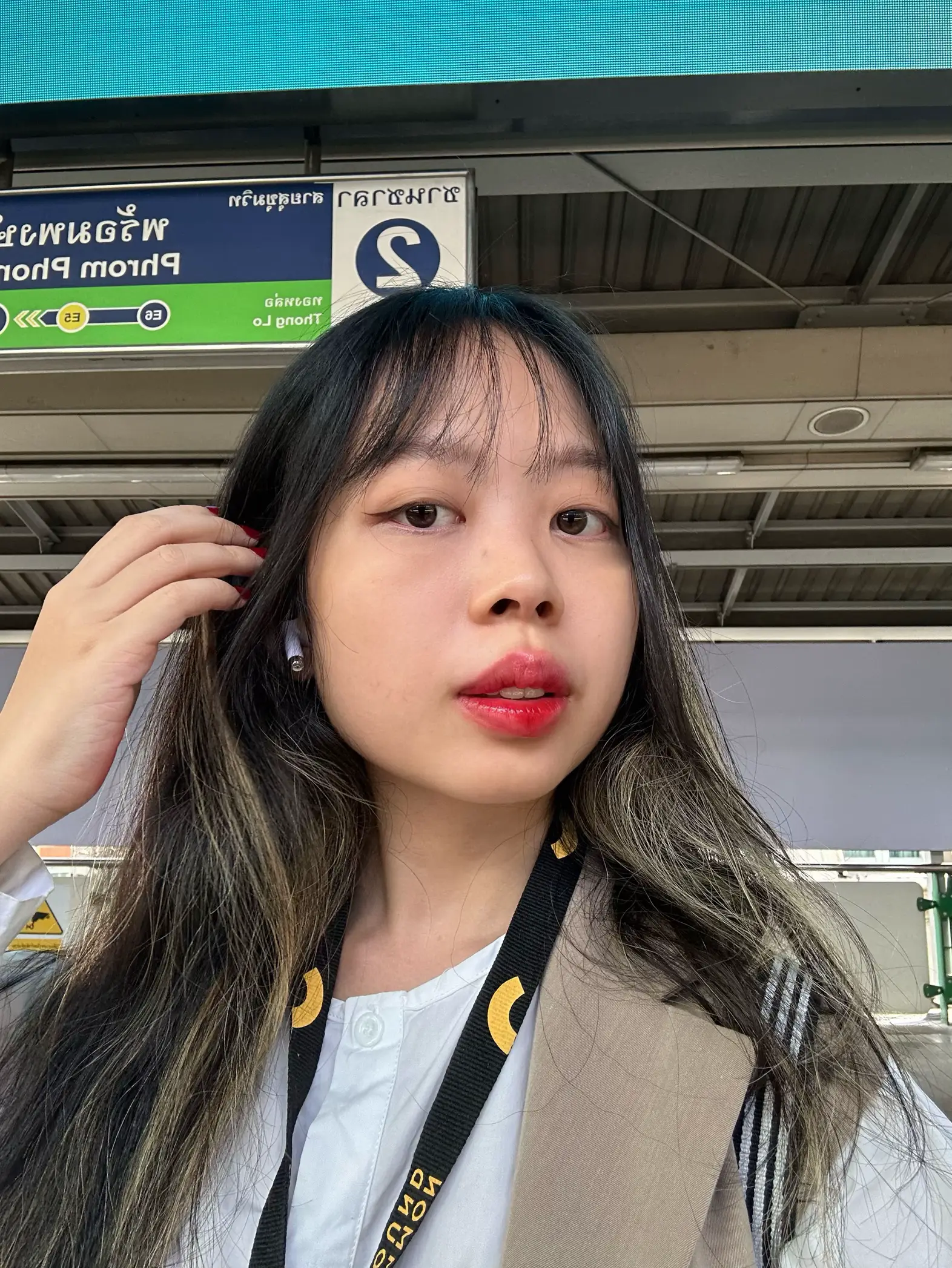 How to ทาปากให้จุ๊บุ ฟุ้งนัว ด้วยลิปทิ้นท์ 1 แท่ง💄🫦 | แกลเลอรีที่โพสต์โดย 🌈Happy Mill🌈 | Lemon8