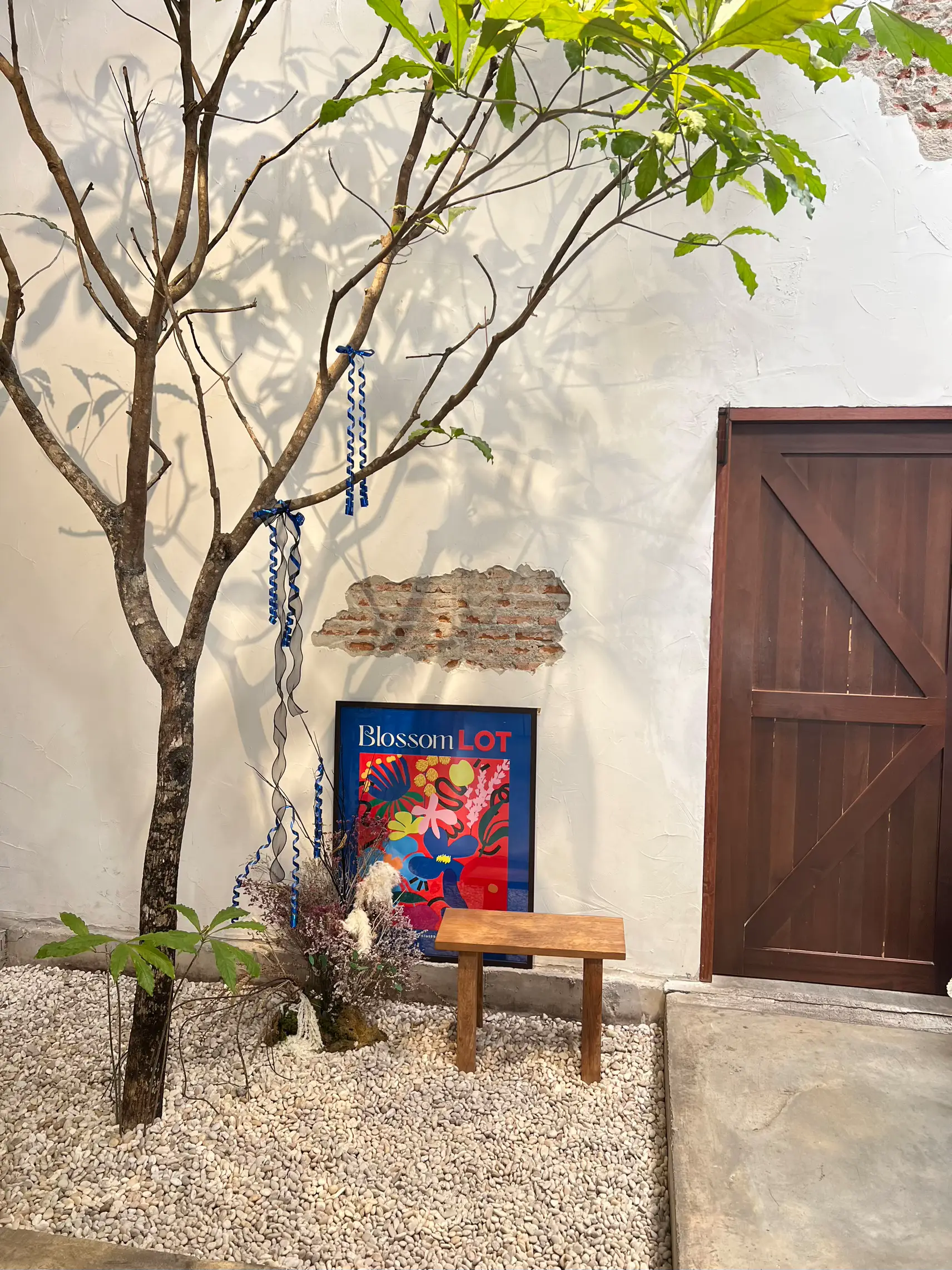 คาเฟ่สุดชิลสไตล์ loft ย่านปลวกแดง #ระยอง 🌸☕️🍃 | แกลเลอรีที่โพสต์โดย Ardy ️ | Lemon8