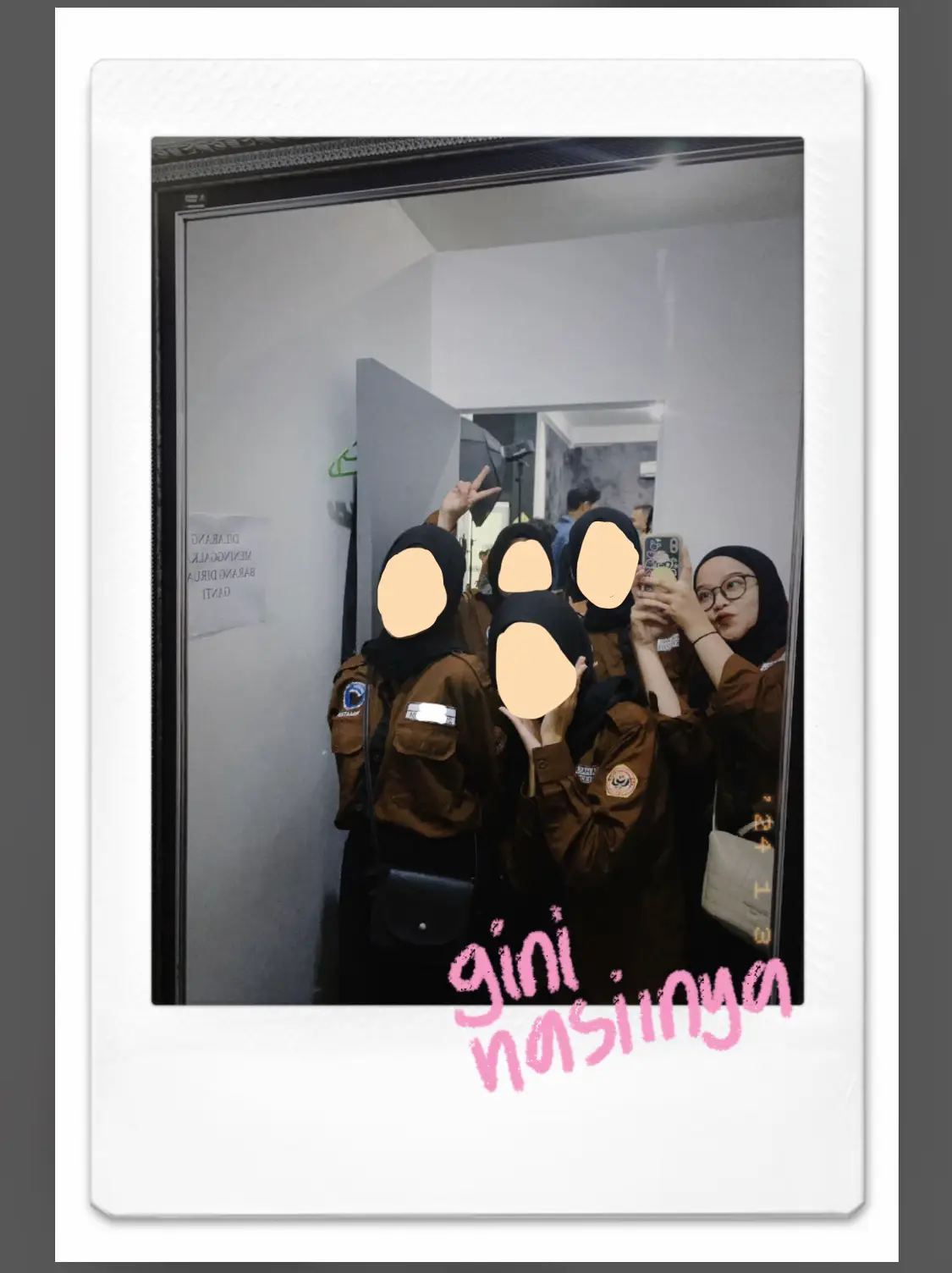 Review aplikasi Old roll, bikin foto jd Aesthetic | Galeri diposting oleh Ersa | Lemon8