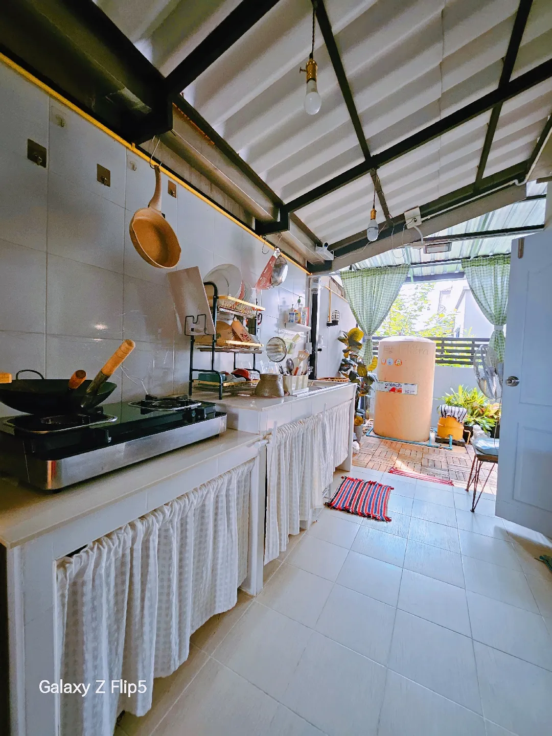 ครัวไทยหลังบ้าน | แกลเลอรีที่โพสต์โดย Meena.Beebu_999 | Lemon8