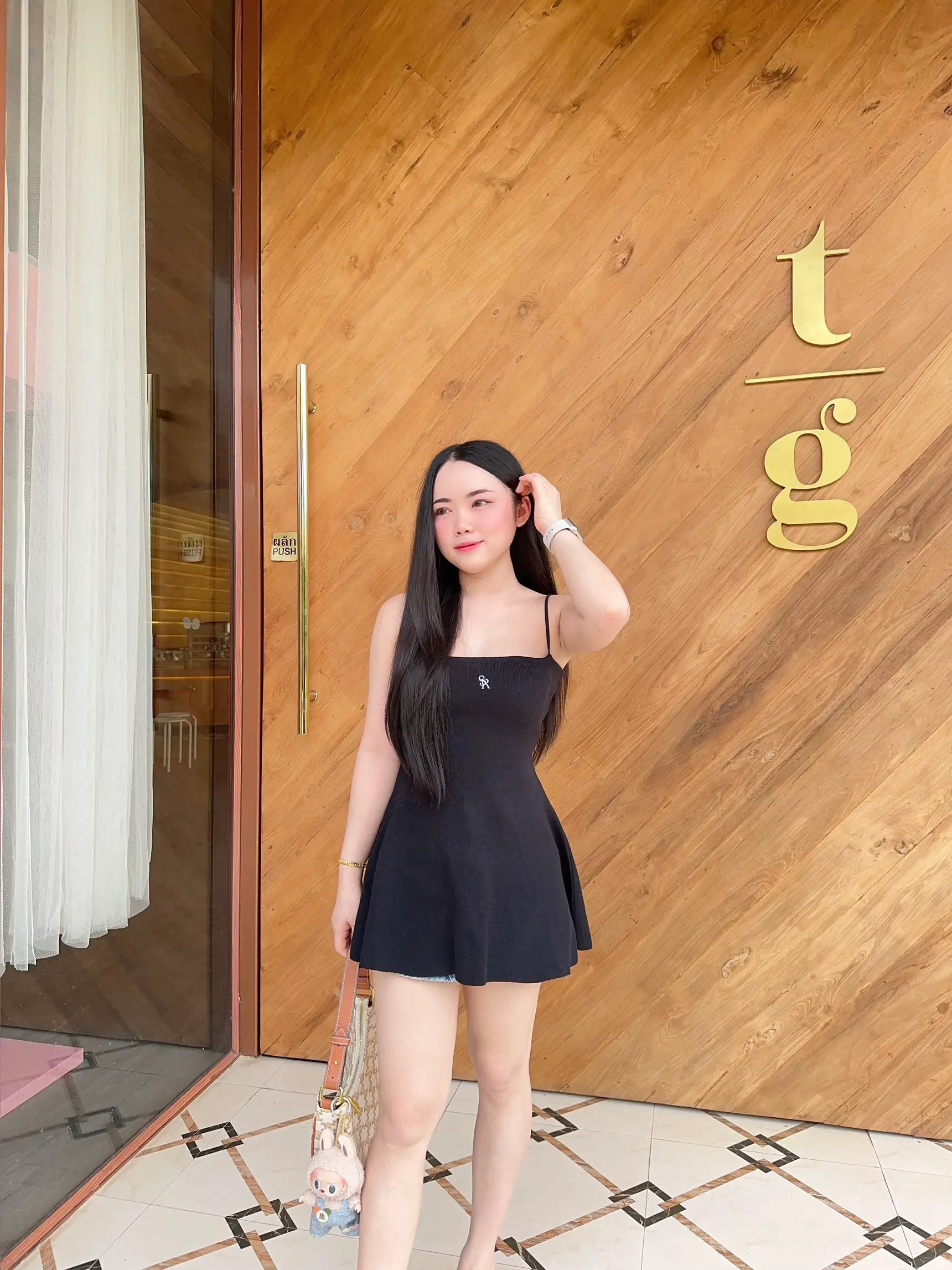 พิกัดคาเฟ่โพธารามราชบุรี💖 The grounds.cafe 🍰 | แกลเลอรีที่โพสต์โดย Ammy Saranya | Lemon8