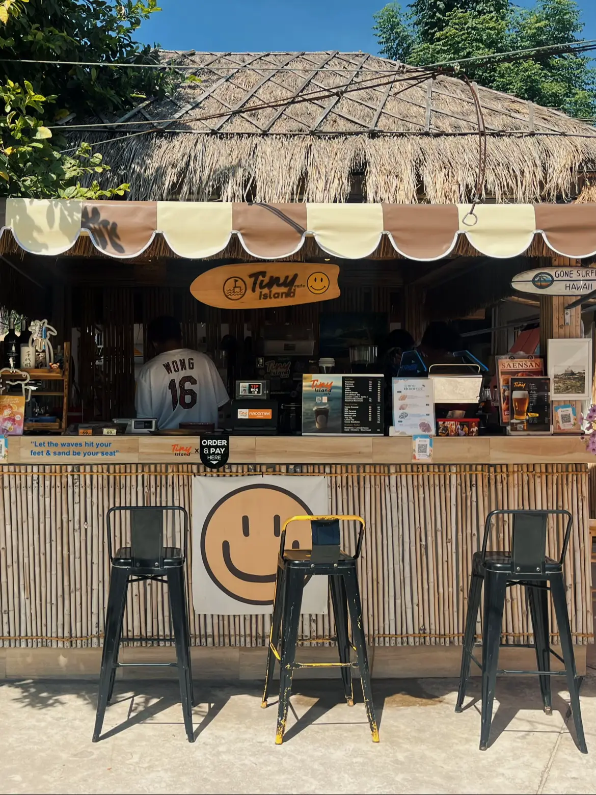 Tiny Island Cafe' - คาเฟ่ลับบนเกาะเล็กๆ ริมทะเลบางแสน⛱️ | แกลเลอรีที่โพสต์โดย Prim Diary | Lemon8