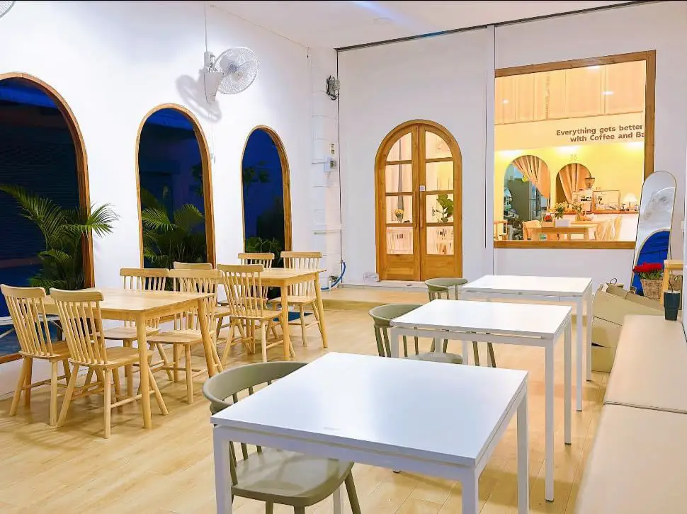 คาเฟ่เปิดใหม่ คาเฟ่สไตล์มินิมอล จริงจังคาเฟ่ | แกลเลอรีที่โพสต์โดย Jingjang Cafe' | Lemon8