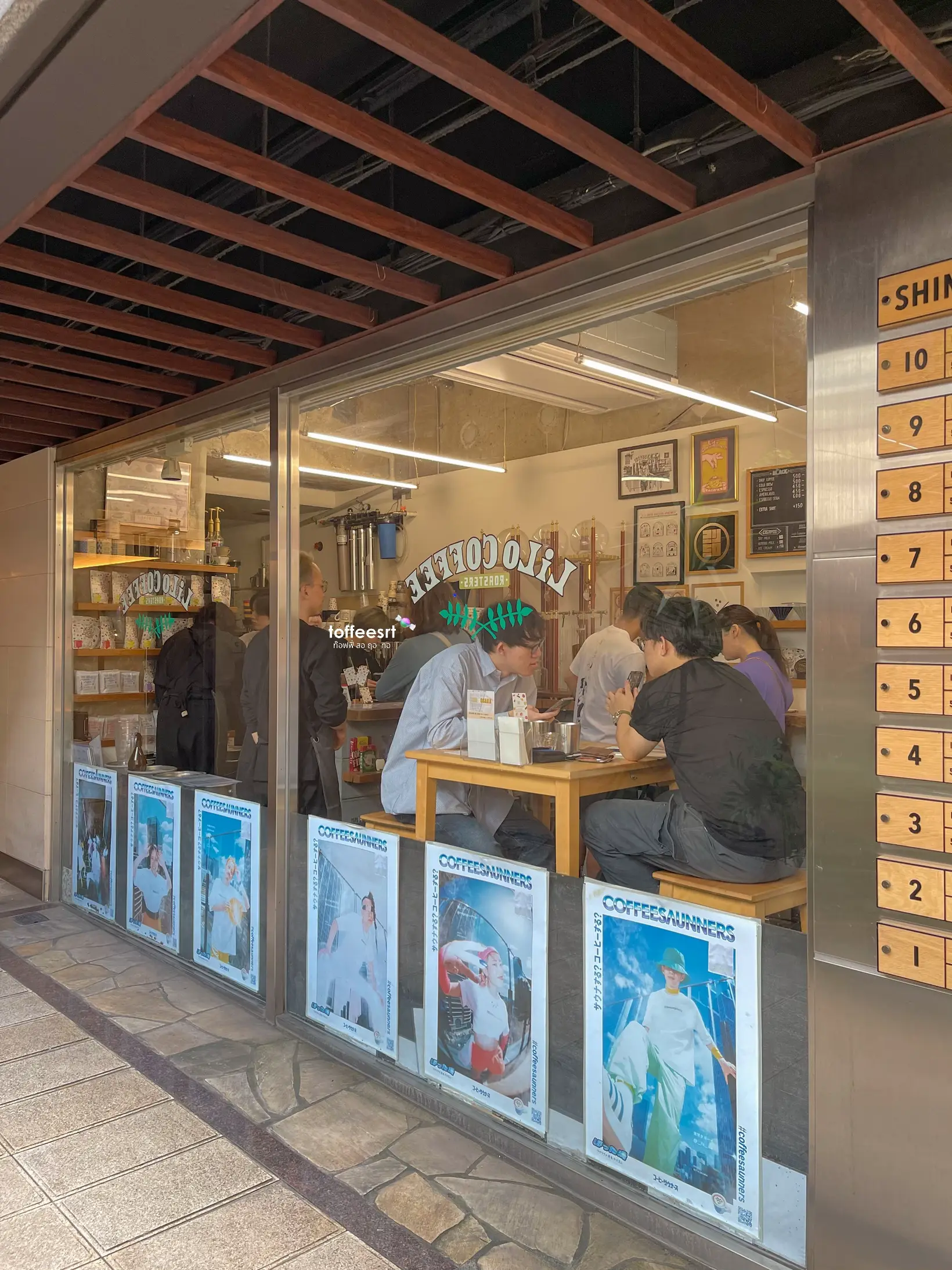 Lilo Coffee Roasters คาเฟ่ Osaka ยอดฮิต มีแต่คนชิค 😎 | แกลเลอรีที่โพสต์โดย toffeesrt | Lemon8