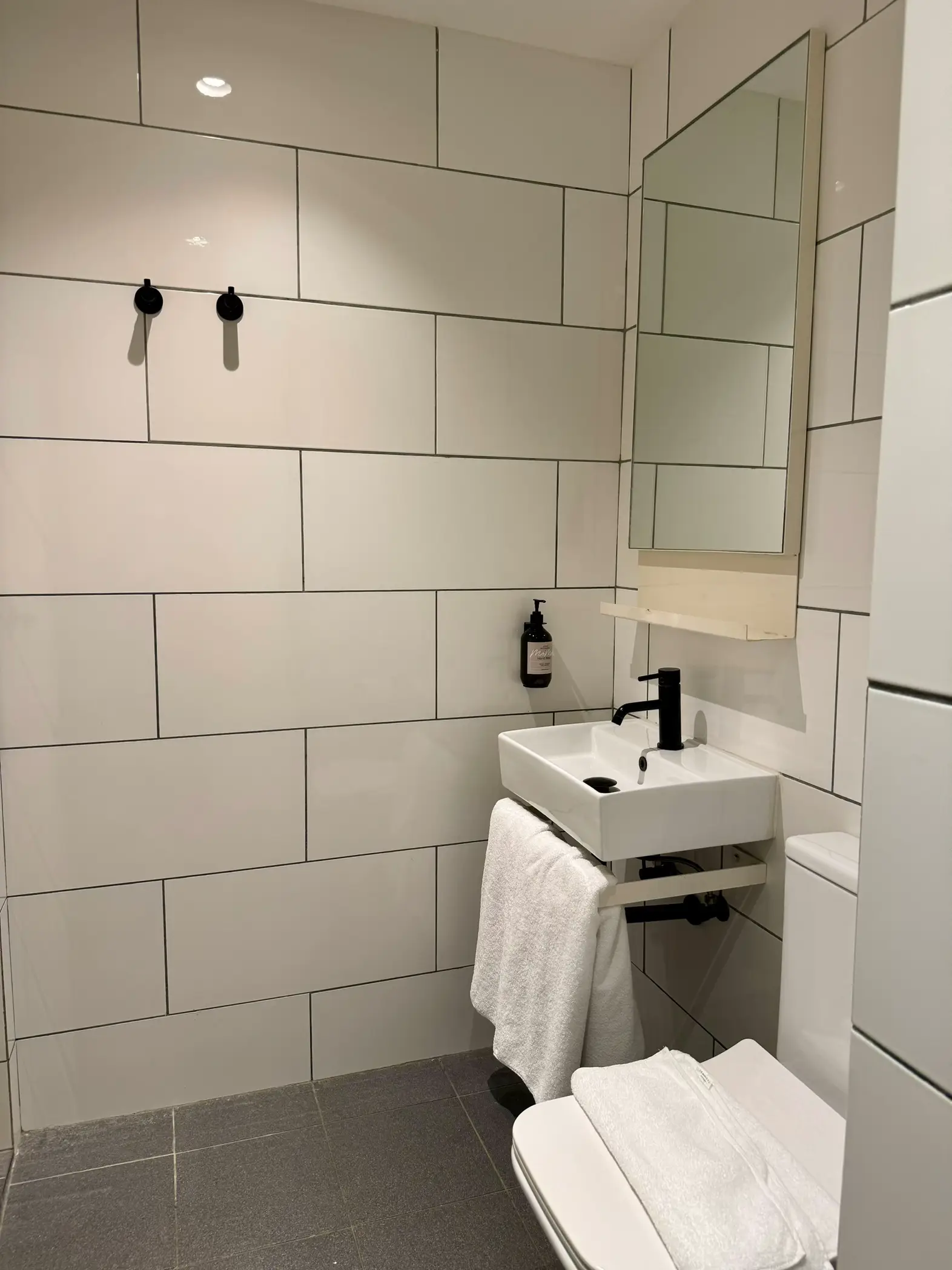 Low price and high quality hotel 🏨🇲🇾 | แกลเลอรีที่โพสต์โดย minmin.pit | Lemon8