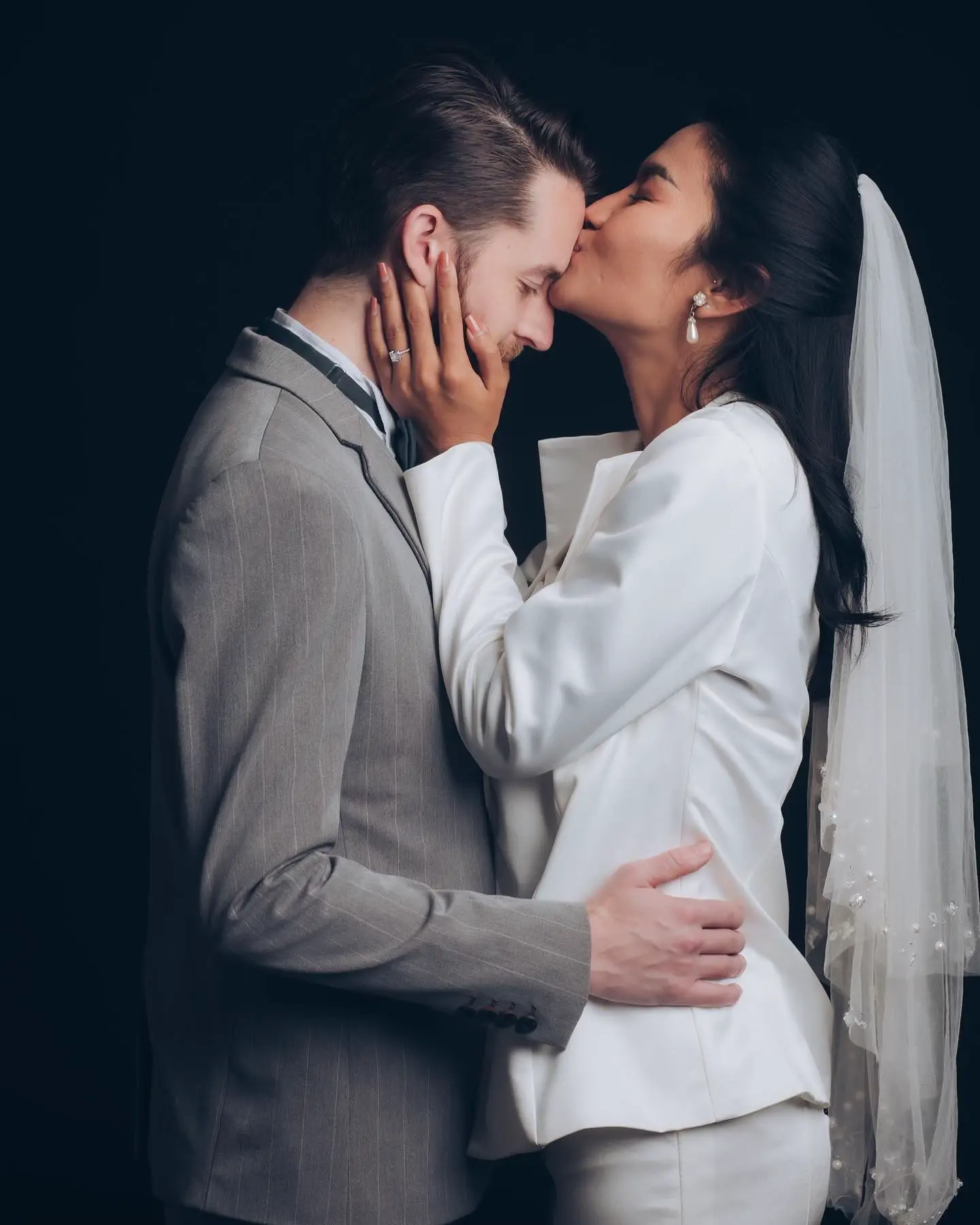 Pre Wedding “Be You” Idea 🤵🏻‍♂️👰🏻‍♀️ | แกลเลอรีที่โพสต์โดย RB | Lemon8