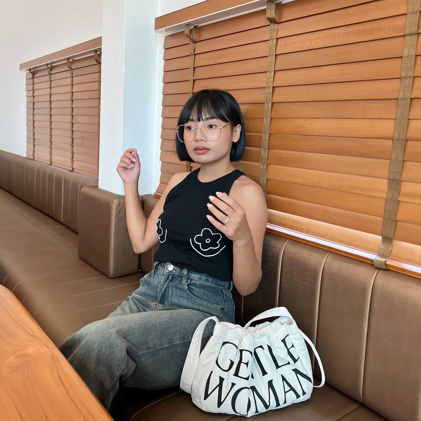 คาเฟ่เปิดใหม่ แหลมสิงห์ จันทบุรี ⛱️🌻☀️ | แกลเลอรีที่โพสต์โดย Baitoei | Lemon8