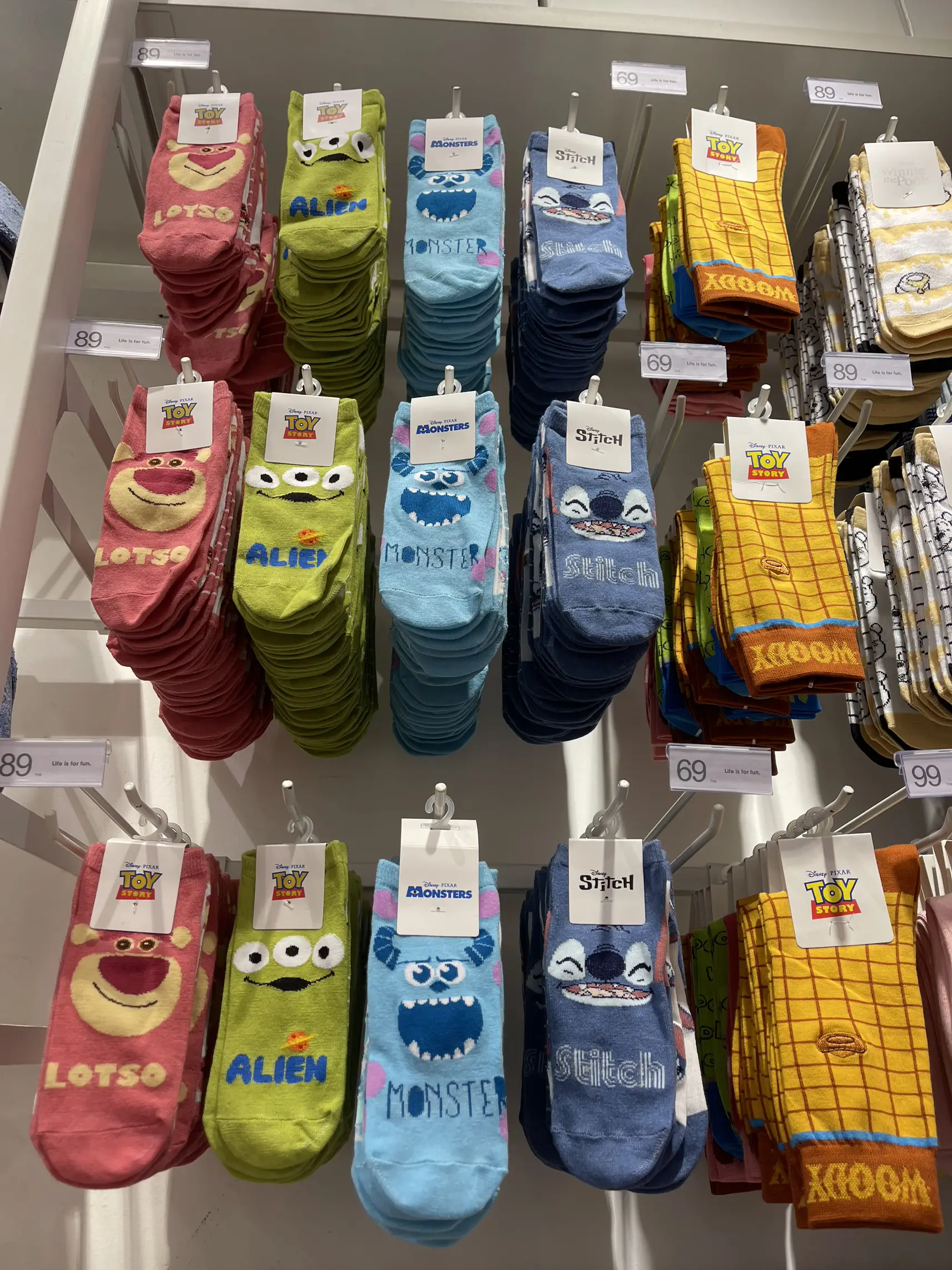 🚀🎩รวมของน่ารักๆจากtoystory🏖️ | แกลเลอรีที่โพสต์โดย | Lemon8