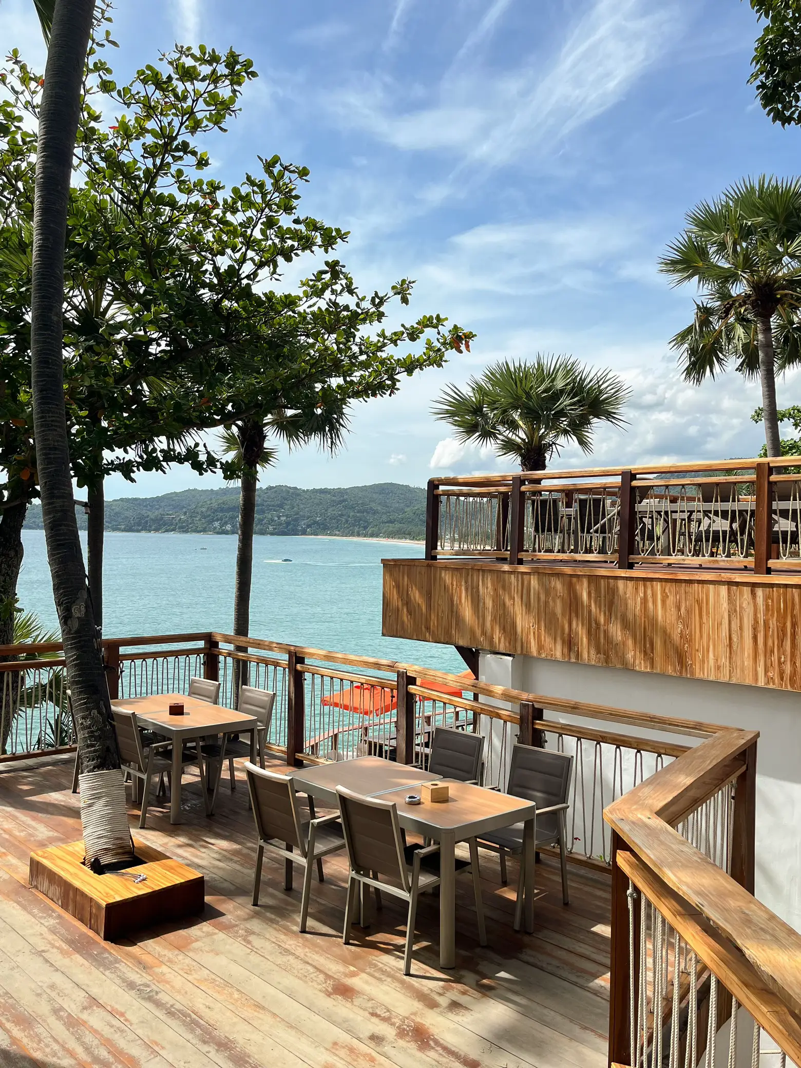 ร้านคาเฟ่ภูเก็ตฟีลกู้ดมาก ! | แกลเลอรีที่โพสต์โดย hz_llii | Lemon8