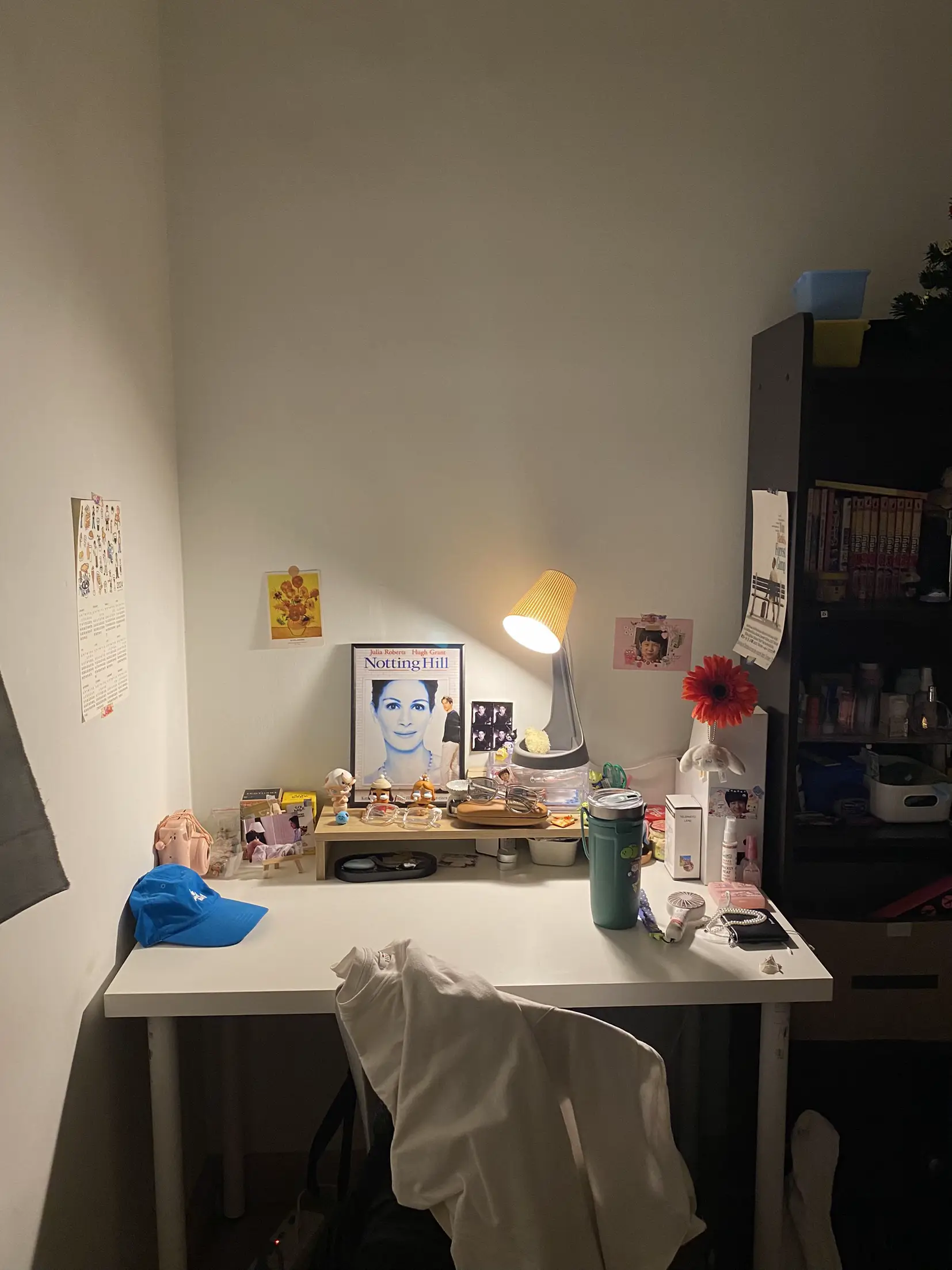 Room tour แต่งห้องนอนฉบับคนพื้นที่น้อย☘️🍥 | แกลเลอรีที่โพสต์โดย ...