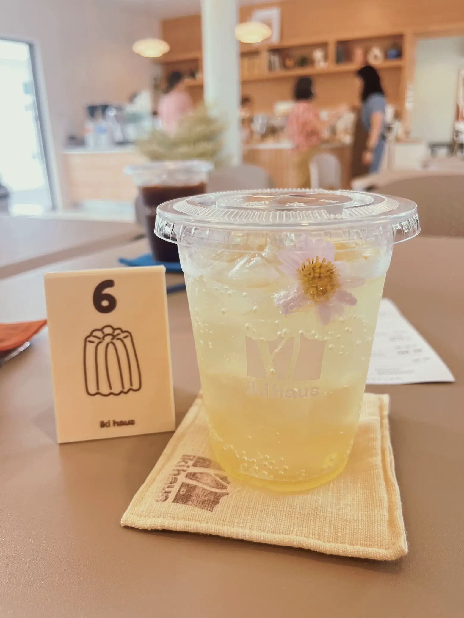 iki haus คาเฟ่เปิดใหม่ย่านสุขุมวิท 71 🥰 | แกลเลอรีที่โพสต์โดย View Amonrat 🫥 | Lemon8