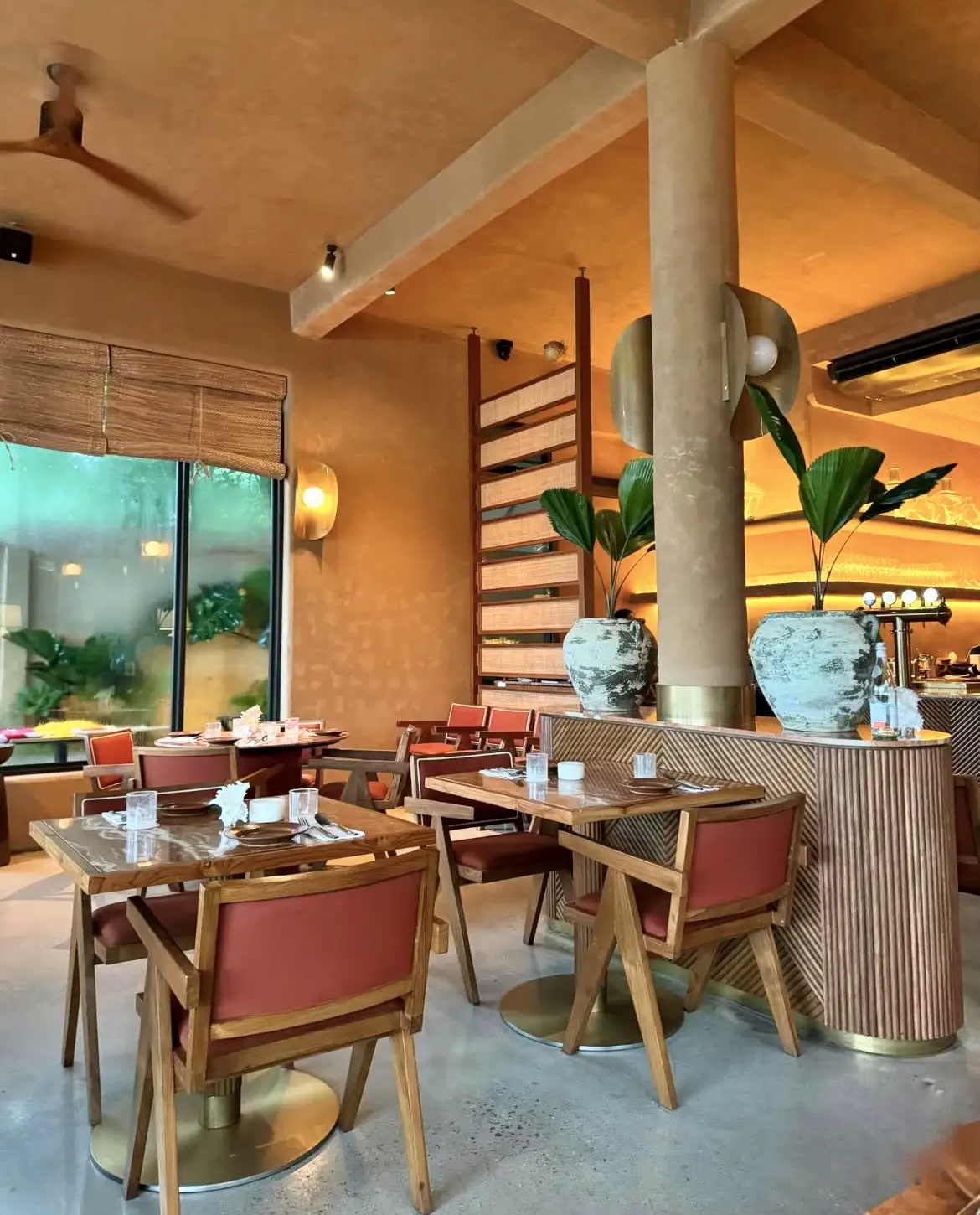 Horsamut ร้านอาหารทะเลสไตล์ไทยริมแม่น้ำเจ้าพระยา🦀 | แกลเลอรีที่โพสต์โดย Gnapq🍒 | Lemon8