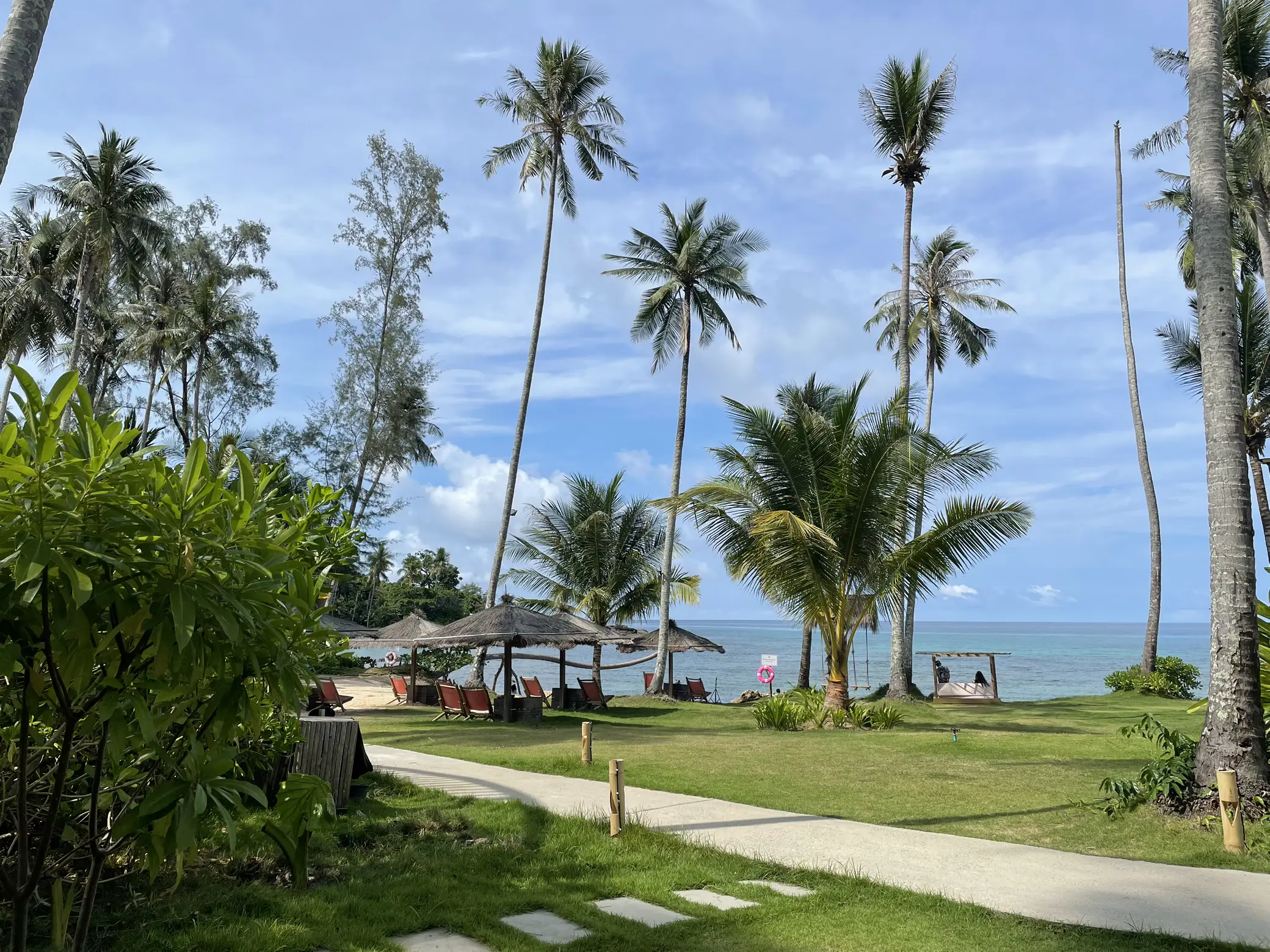 รีวิวHide Out เกาะกูด | Galeri disiarkan oleh Sasasorn | Lemon8