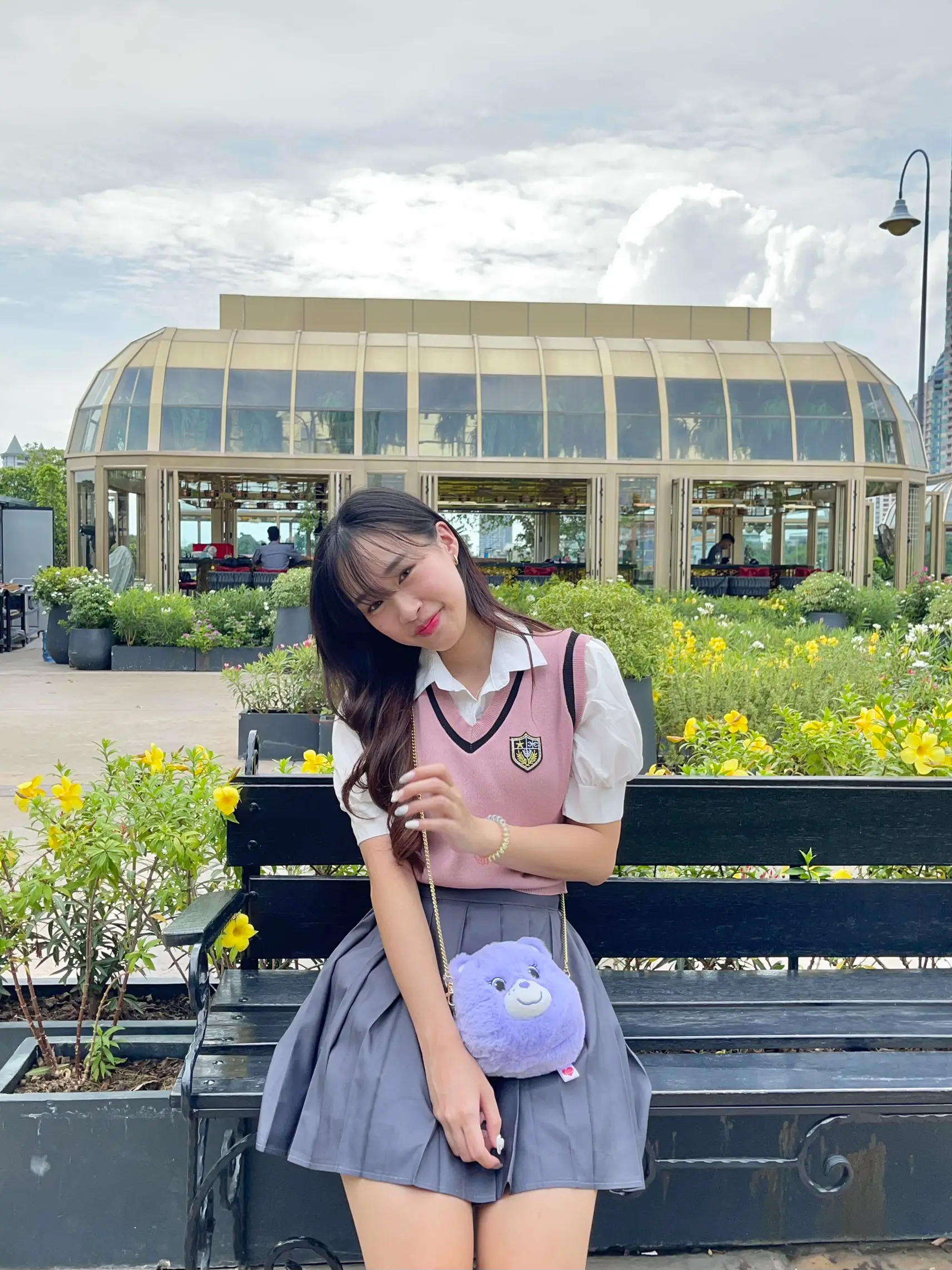 Photo Idea ถ่ายรูปชุดนักเรียนเกาหลีที่เอเชียทีค📸 | Gallery posted by gustnp | Lemon8