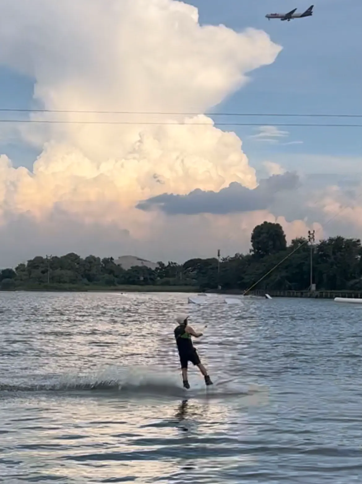 เปิดประสบการณ์เล่น Wakeboard ที่ TACOLAKE 🌊💦 | แกลเลอรีที่โพสต์โดย KM | Lemon8