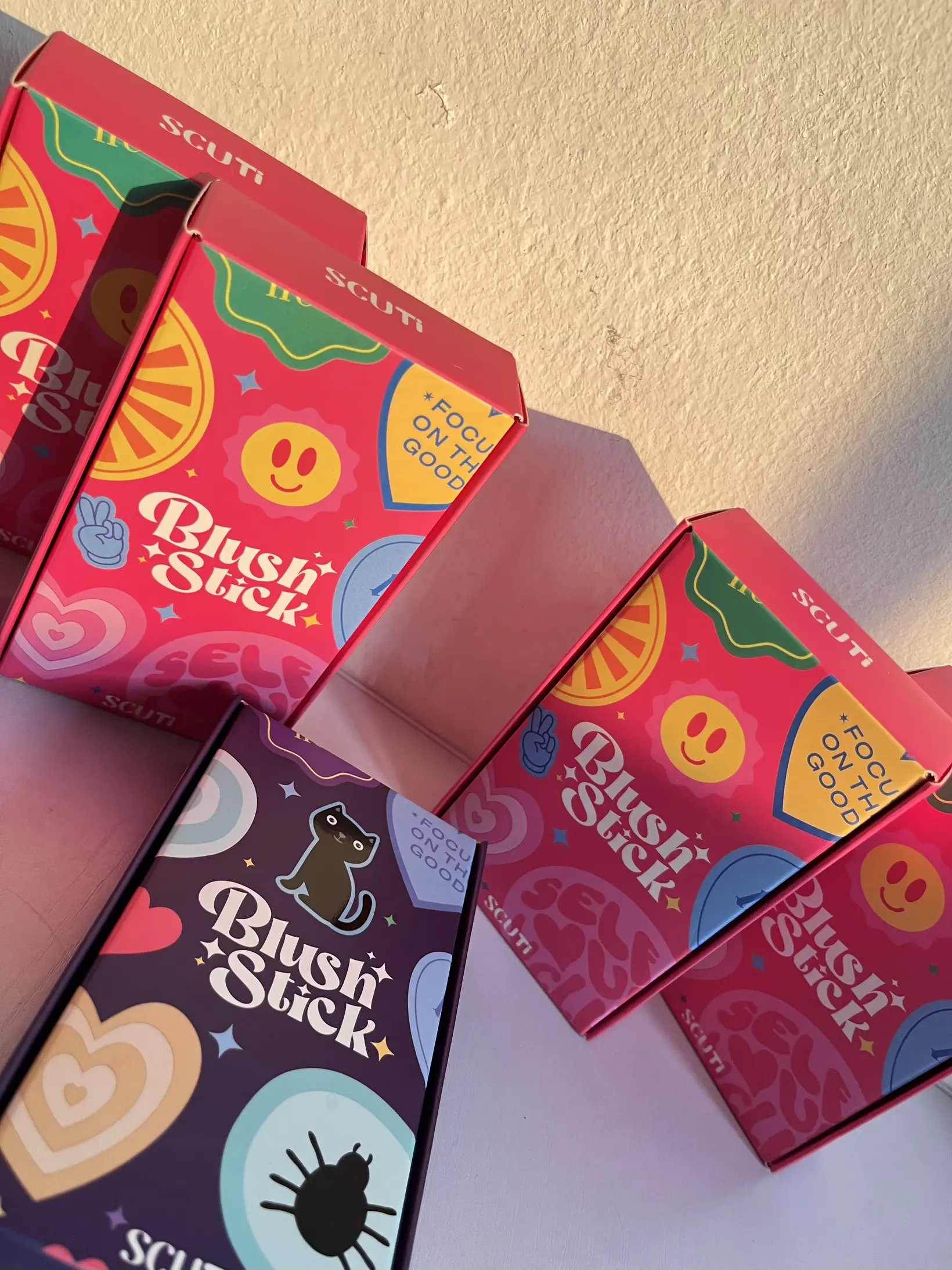 SCUTI Blush Stick แบบใหม่พร้อมหัวแปรง | แกลเลอรีที่โพสต์โดย 🪪Postcard ...