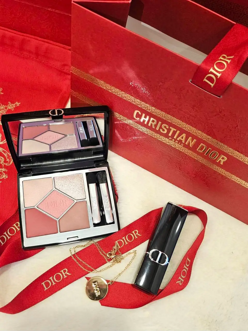 Dior collection ตรุษจีนแพ็คเกจจึ้งมากก | แกลเลอรีที่โพสต์โดย PeachyCha ...