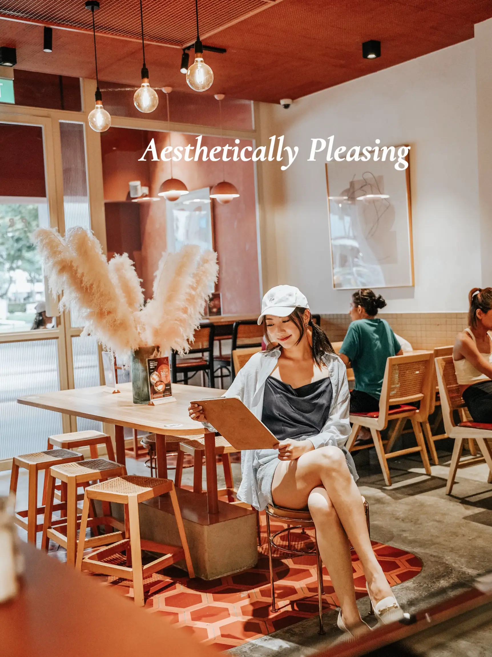 Quiet cafe to hide from the crowd! | Gallery posted by JacelynPhang ...