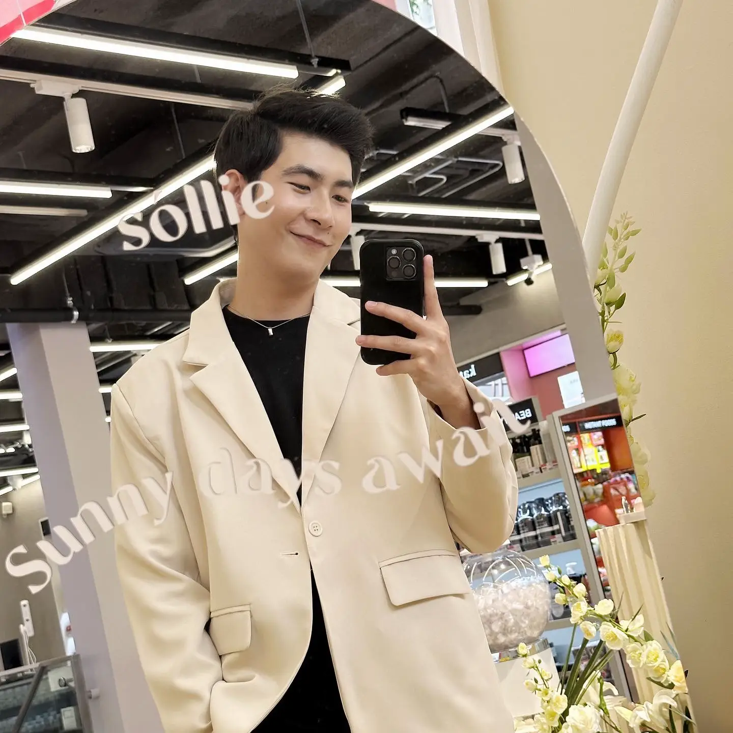 พาทัวร์ Sollie Pop-Up Store @BEAUTRIUM Siam Square | Gallery posted by Wanvismo | Lemon8