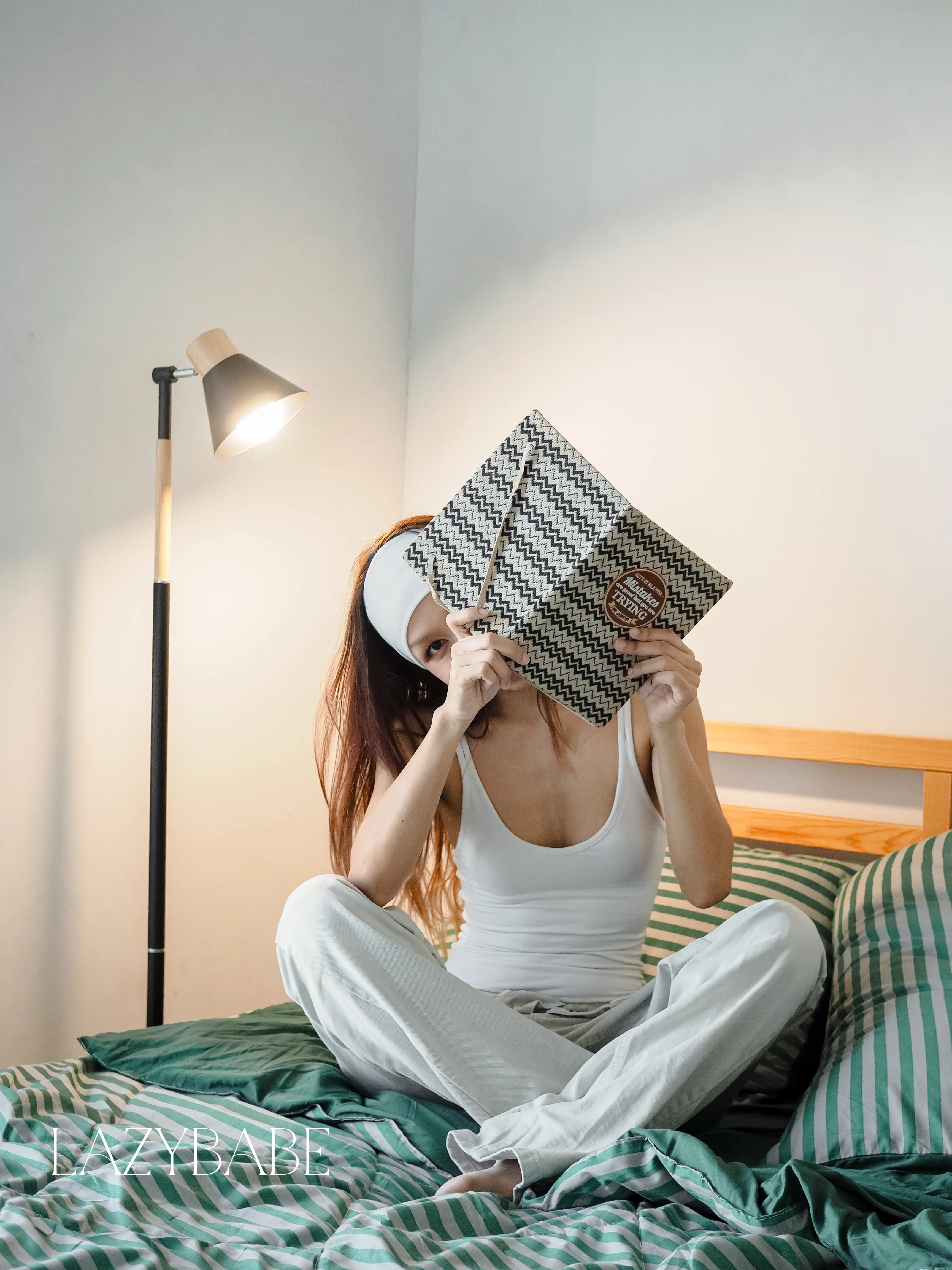 มุมโปรด+รีวิวโคมไฟตั้งพื้นอันใหม่ 🛋️ | แกลเลอรีที่โพสต์โดย Lazy Babe | Lemon8