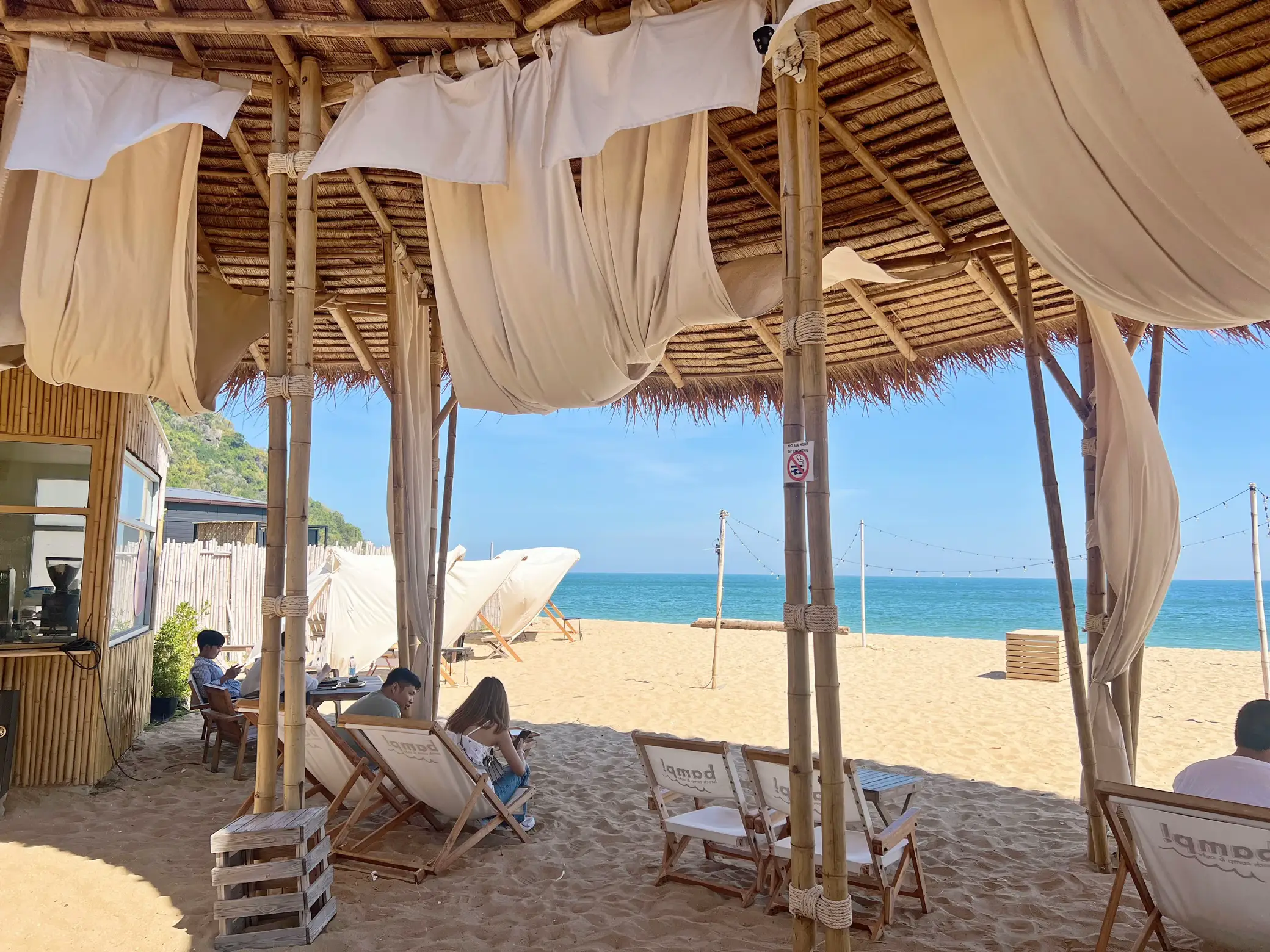 bamp beach & cafe | แกลเลอรีที่โพสต์โดย Nunu ️ | Lemon8