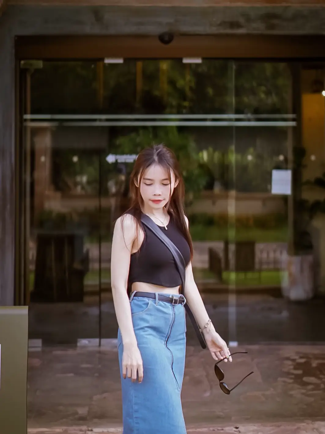 แจกไอเดีย !!! ท่าโพส “แบบยืน” 💡 | แกลเลอรีที่โพสต์โดย mini_cooper🌷 | Lemon8