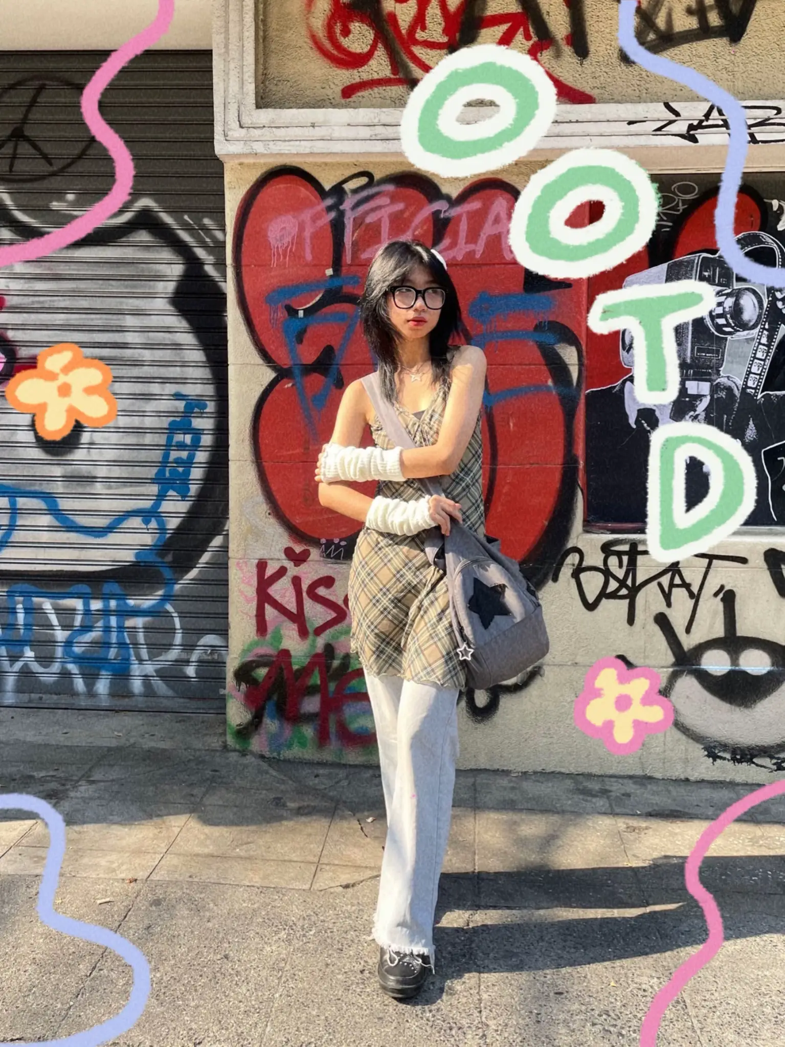 Y2K OOTD ชุดนี้ดีงามมาก น่าประทับใจสุดๆ | วิดีโอที่เผยแพร่โดย Giggle Fashion | Lemon8