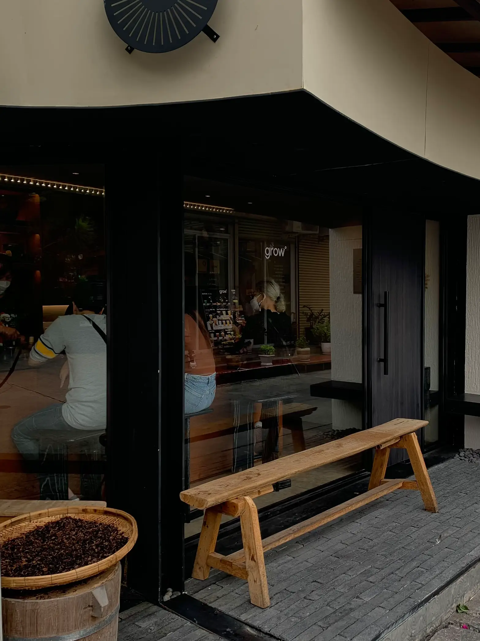 🍶 grow tea studio : เดอะเบสร้านชา ที่ไม่ได้อร่อยแค่ชา | แกลเลอรีที่ ...