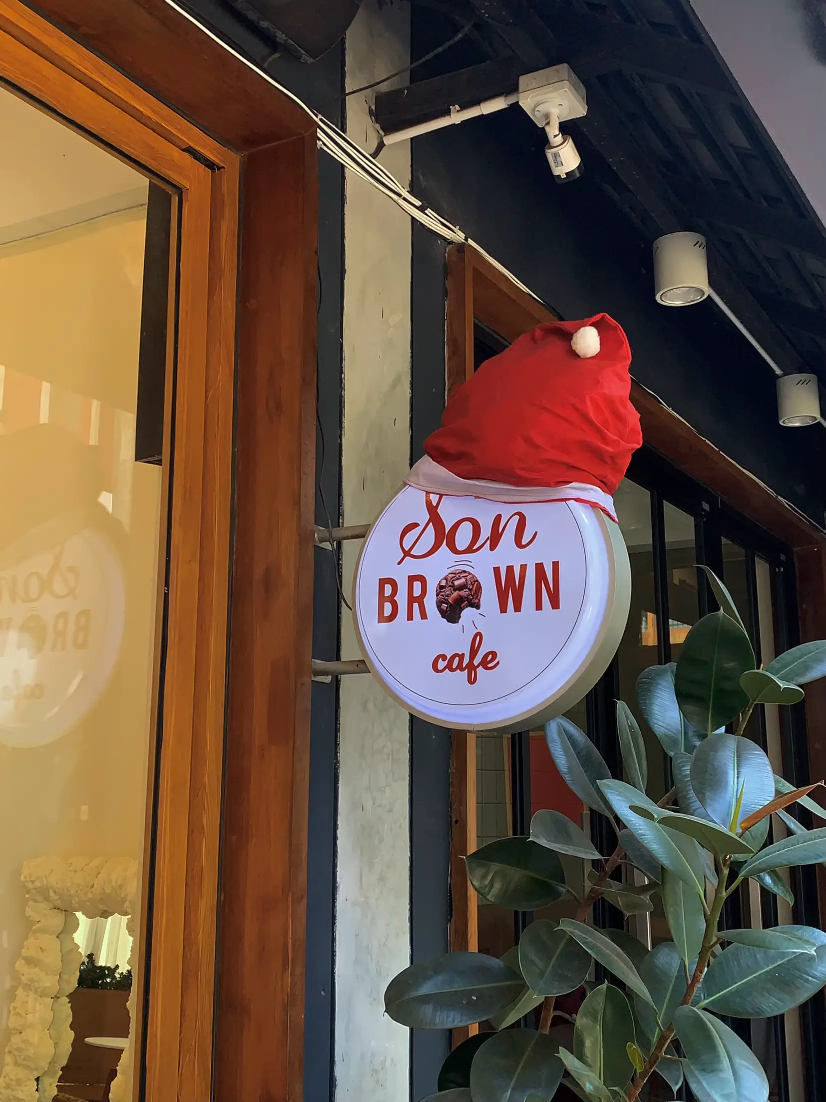 แจกพิกัดคาเฟ่ธีมคริสต์มาส🎄 แสงสวยแสงปังสุดๆ😻💥🎅🏻 | แกลเลอรีที่โพสต์โดย ...