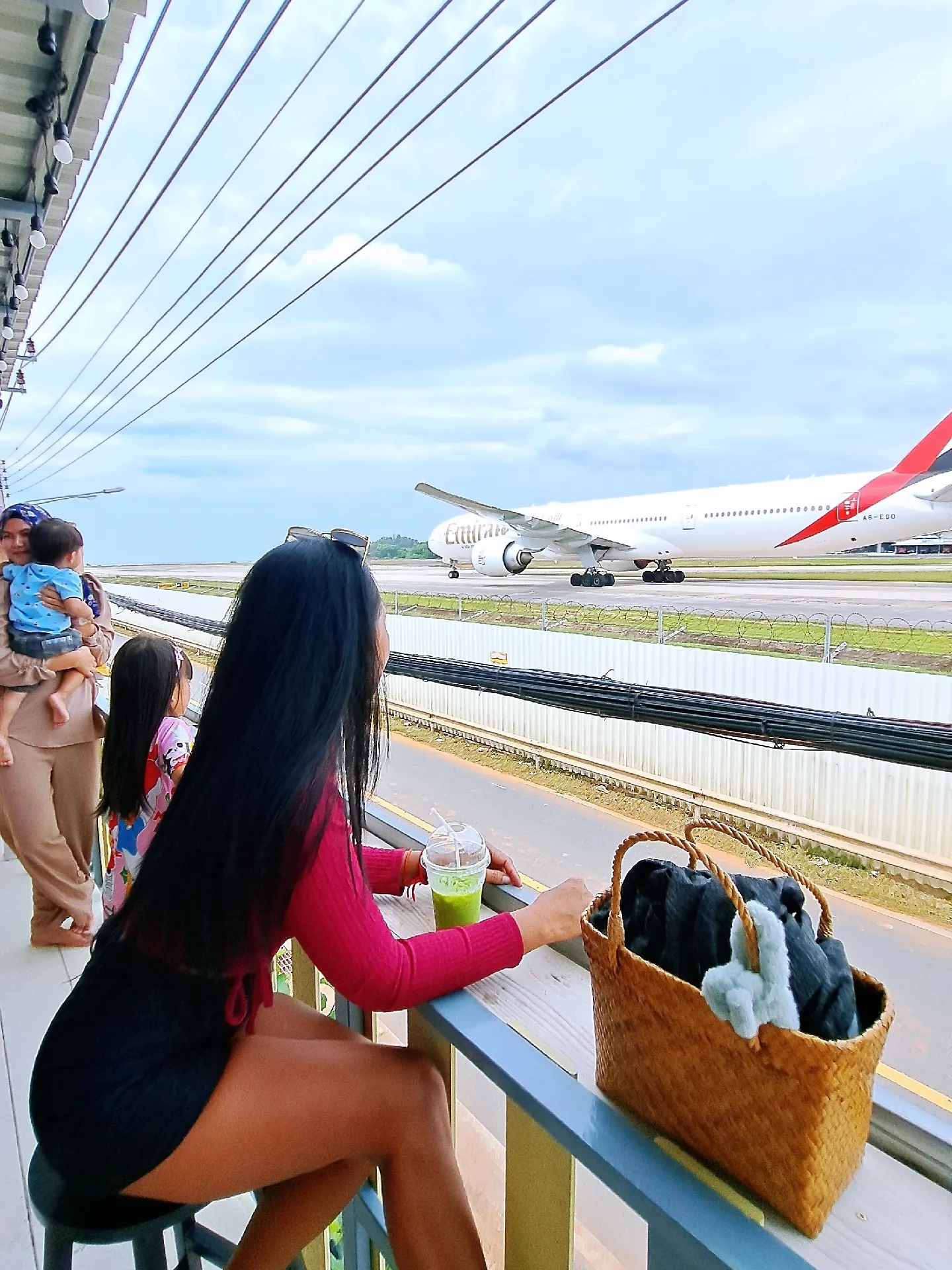 จุดชมวิวเครื่องบินแห่งใหม่ภูเก็ต | แกลเลอรีที่โพสต์โดย Pranee lovely | Lemon8