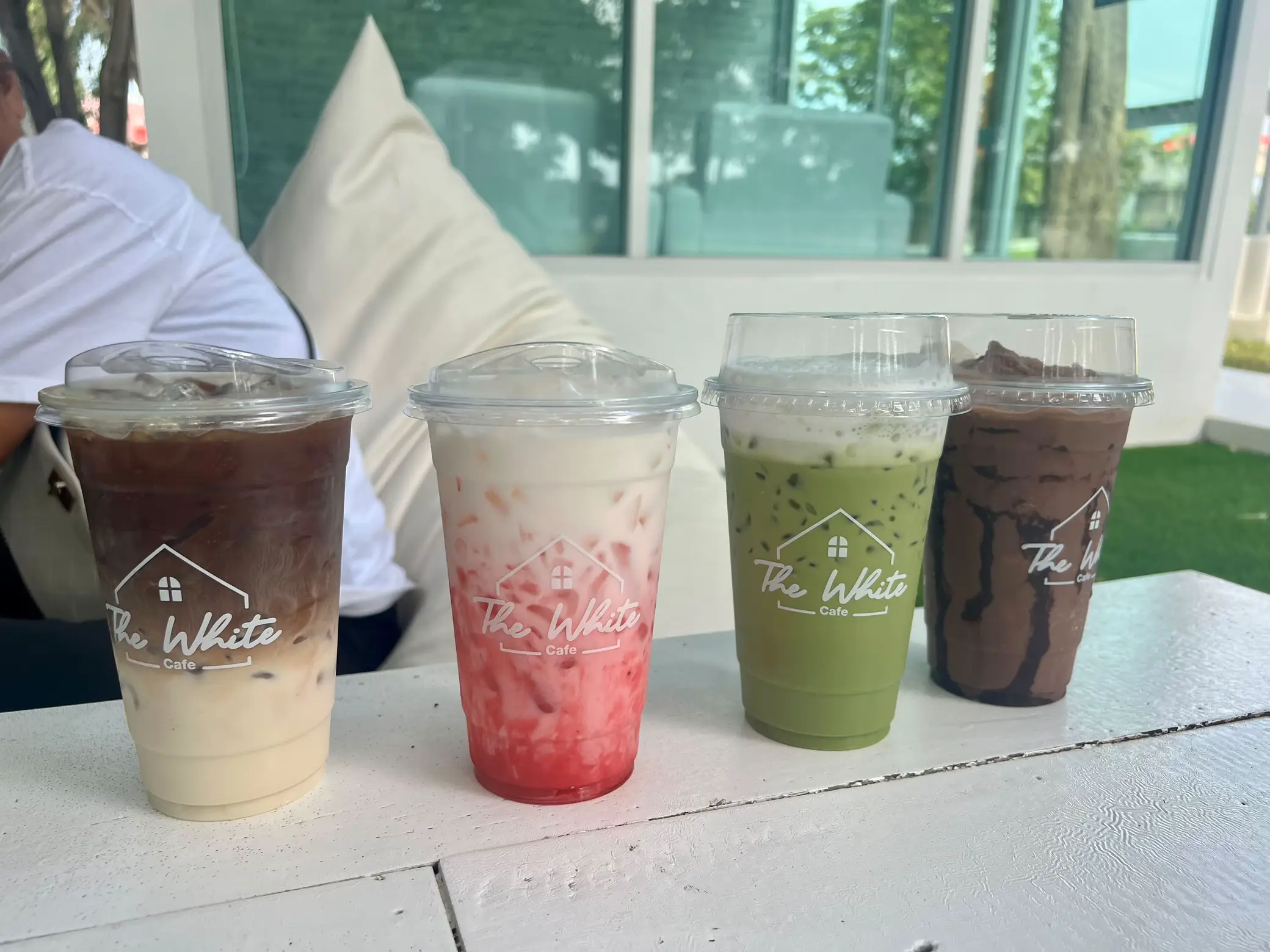 The White Cafe at Banpong คาเฟ่ริมแม่น้ำ บ้านโป่ง ราชบุรี | แกลเลอรีที่โพสต์โดย เที่ยวกับphiang ...