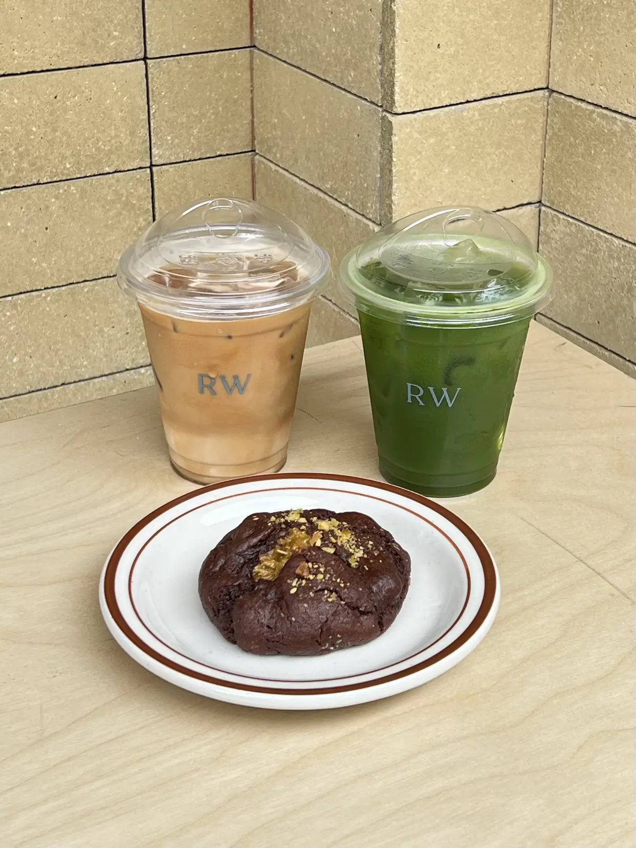 คาเฟ่รวมบาริสต้าคนหล่อ💖🥰 | แกลเลอรีที่โพสต์โดย Sooyaa_ye | Lemon8