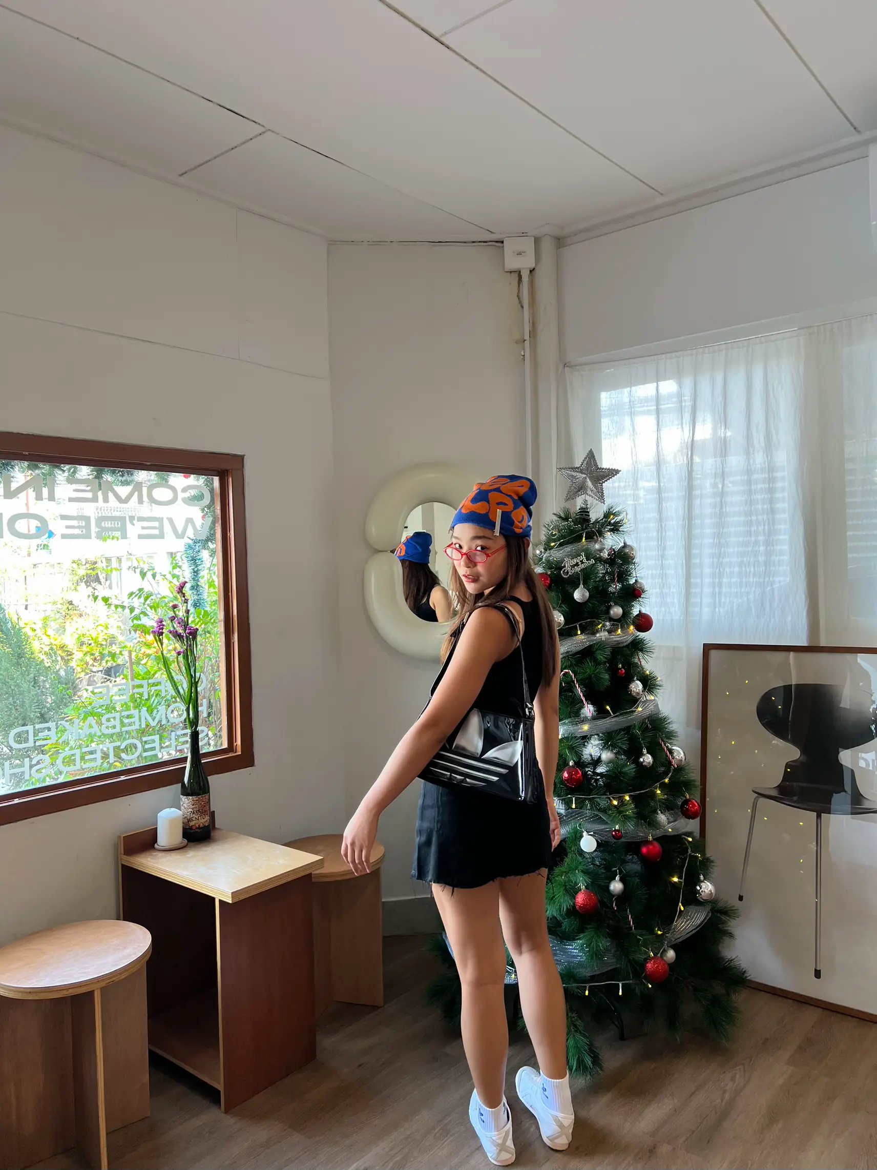 คาเฟ่น้องหมาดัชชุน 🐶 | SUMM Coffee & Studio ☘️ | แกลเลอรีที่โพสต์โดย isfaai | Lemon8