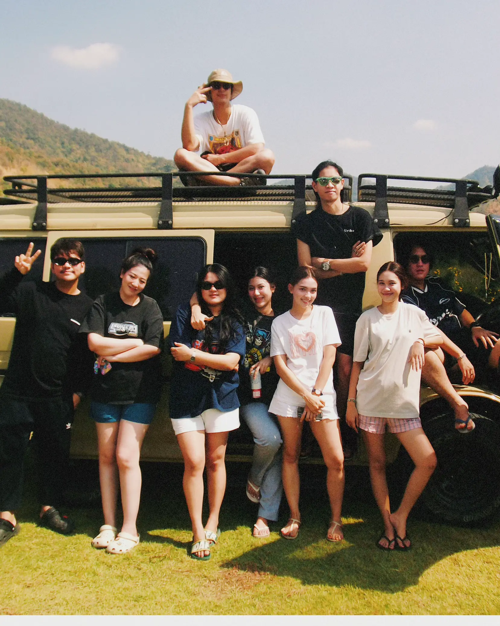 Outfit GLAMPING🏕️ | แกลเลอรีที่โพสต์โดย เบ๊บจะรีวิว | Lemon8