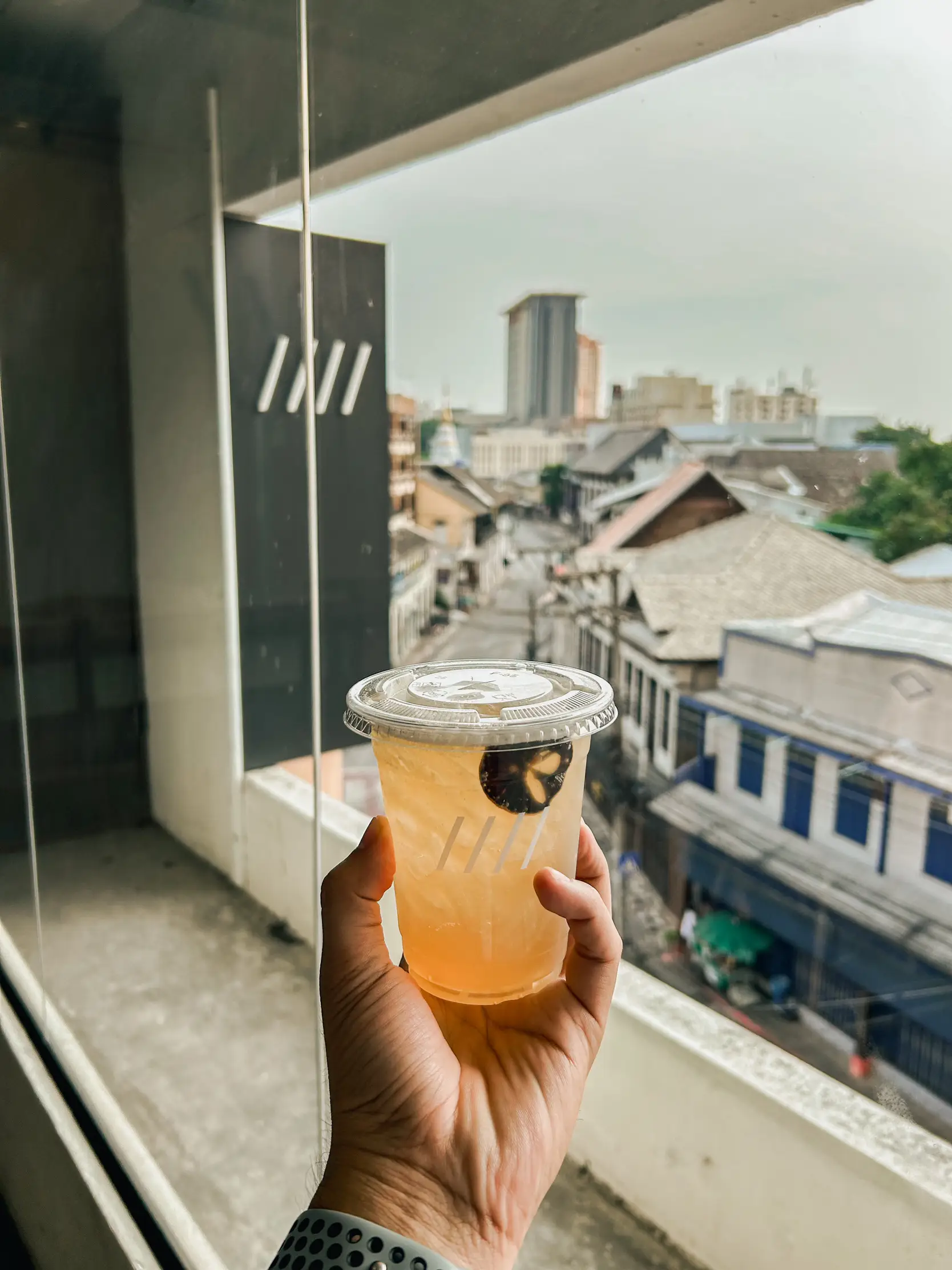 Still.Coffee & Life l Chilling Cafe But Super View | Gallery posted by ...